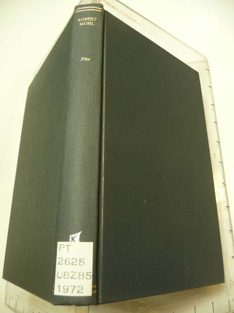 Robert Musil: an introduction to his work: Pike, Burton: 9780804615464 ...