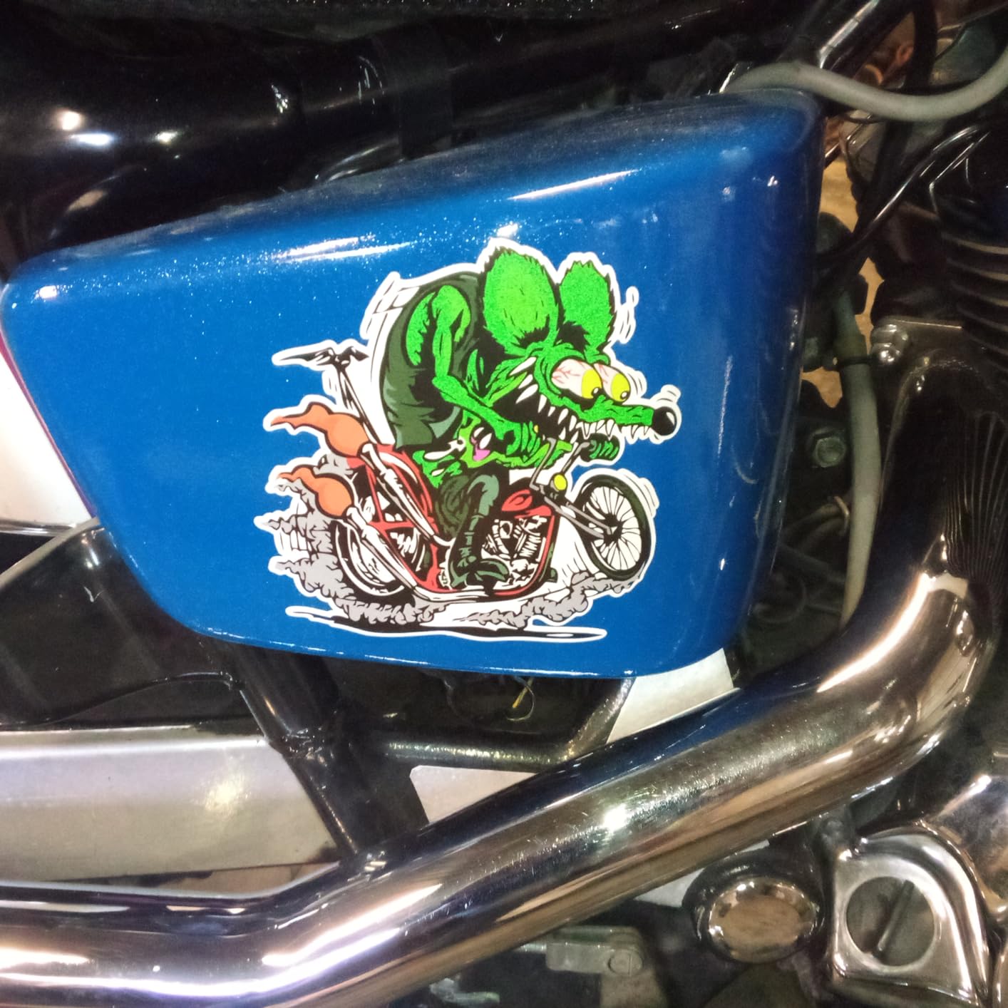 Amazon.com - EARLFAMILY 5.1'' for Rat Fink Anime Wrap Car Stickers ...