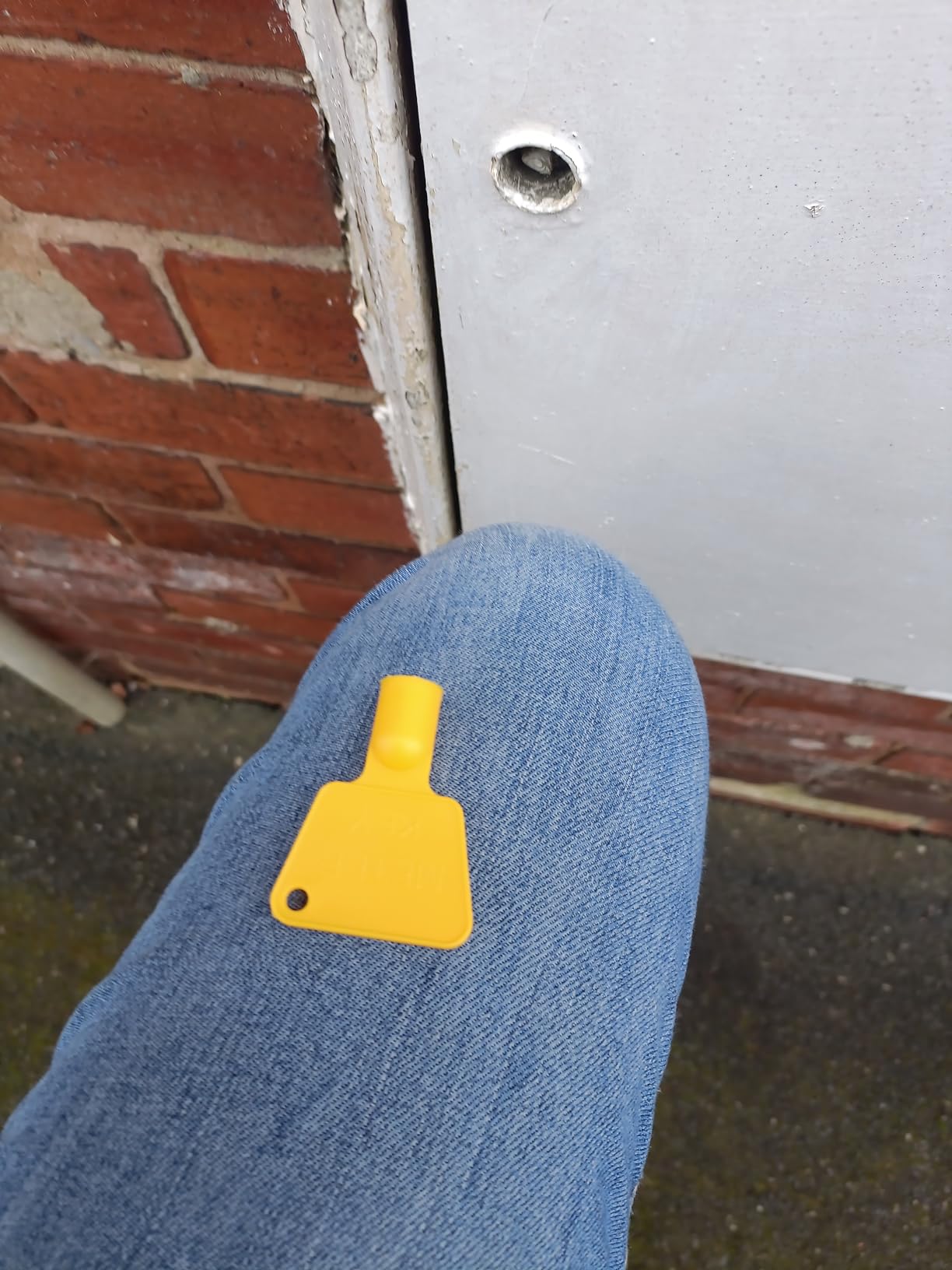 Gas Meter Box Key Yellow [2 Keys] Triangular Electric Utility Box Key ...