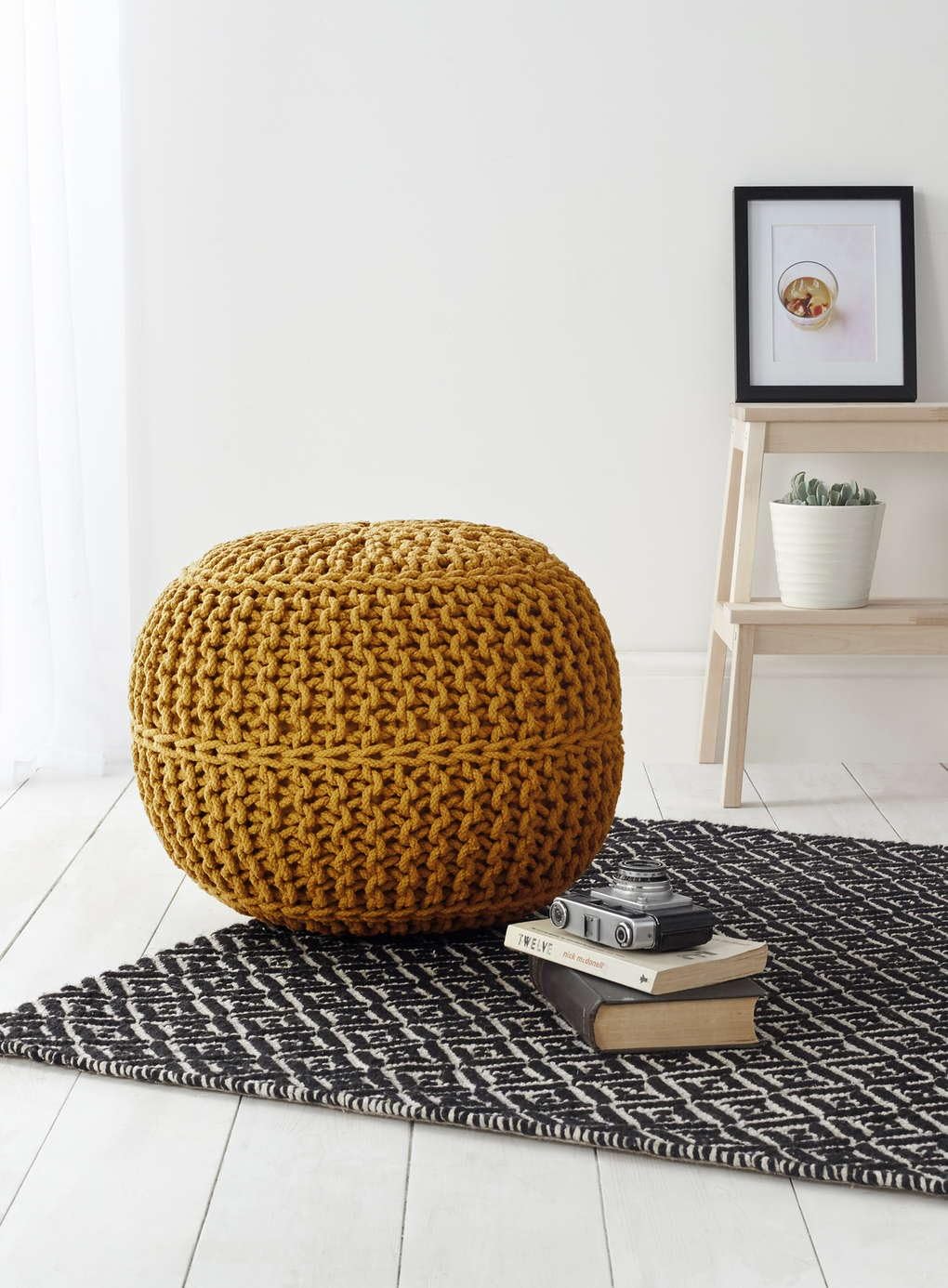 BHS Chunky Knitted Mustard/Yellow Pouf/Pouffe ex stock : Amazon.co.uk ...