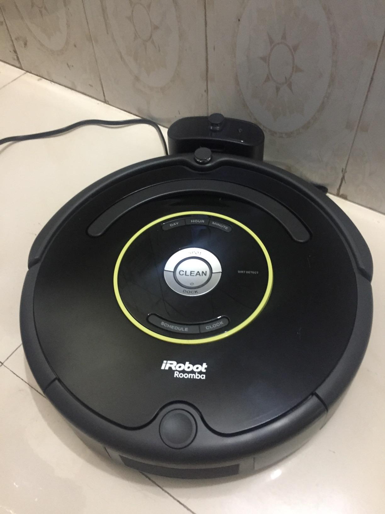 iRobot 600 Series Roomba 650 Vacuum Cleaning Robot (Black) : Amazon.in ...