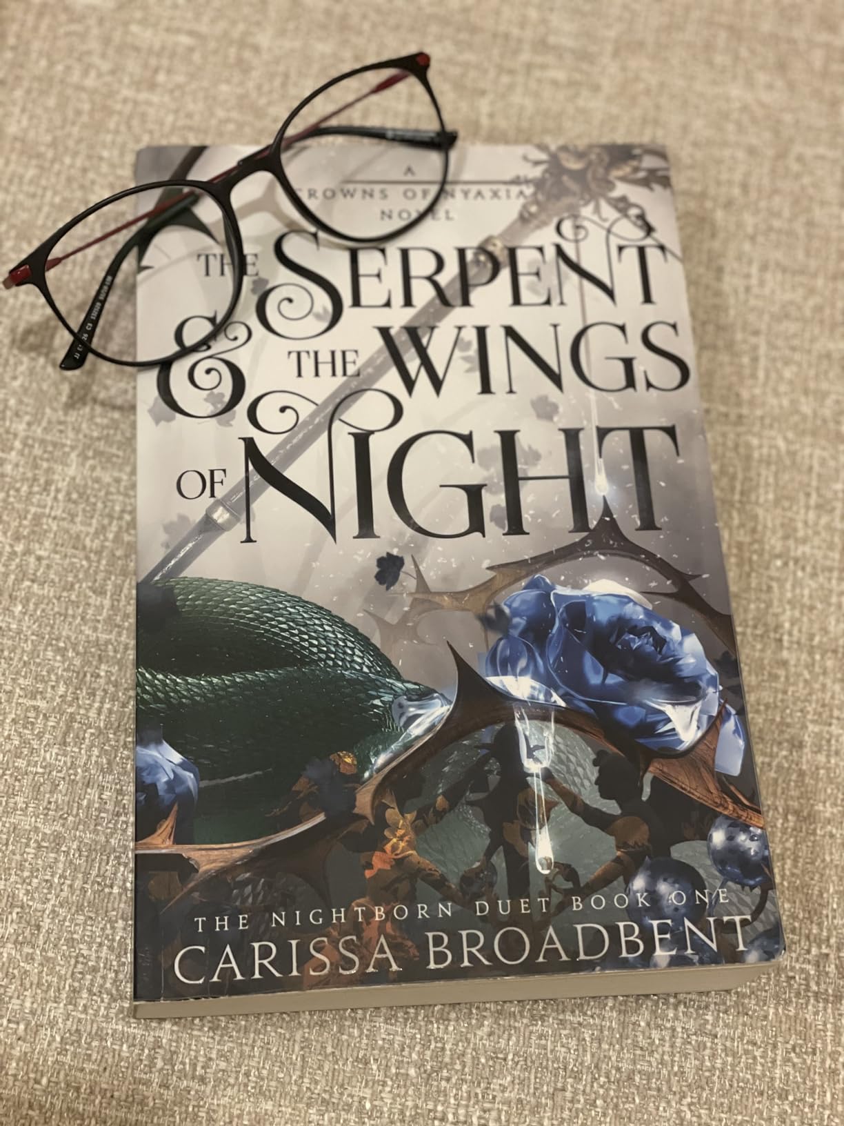 The Serpent and the Wings of Night: Discover the stunning first book in ...