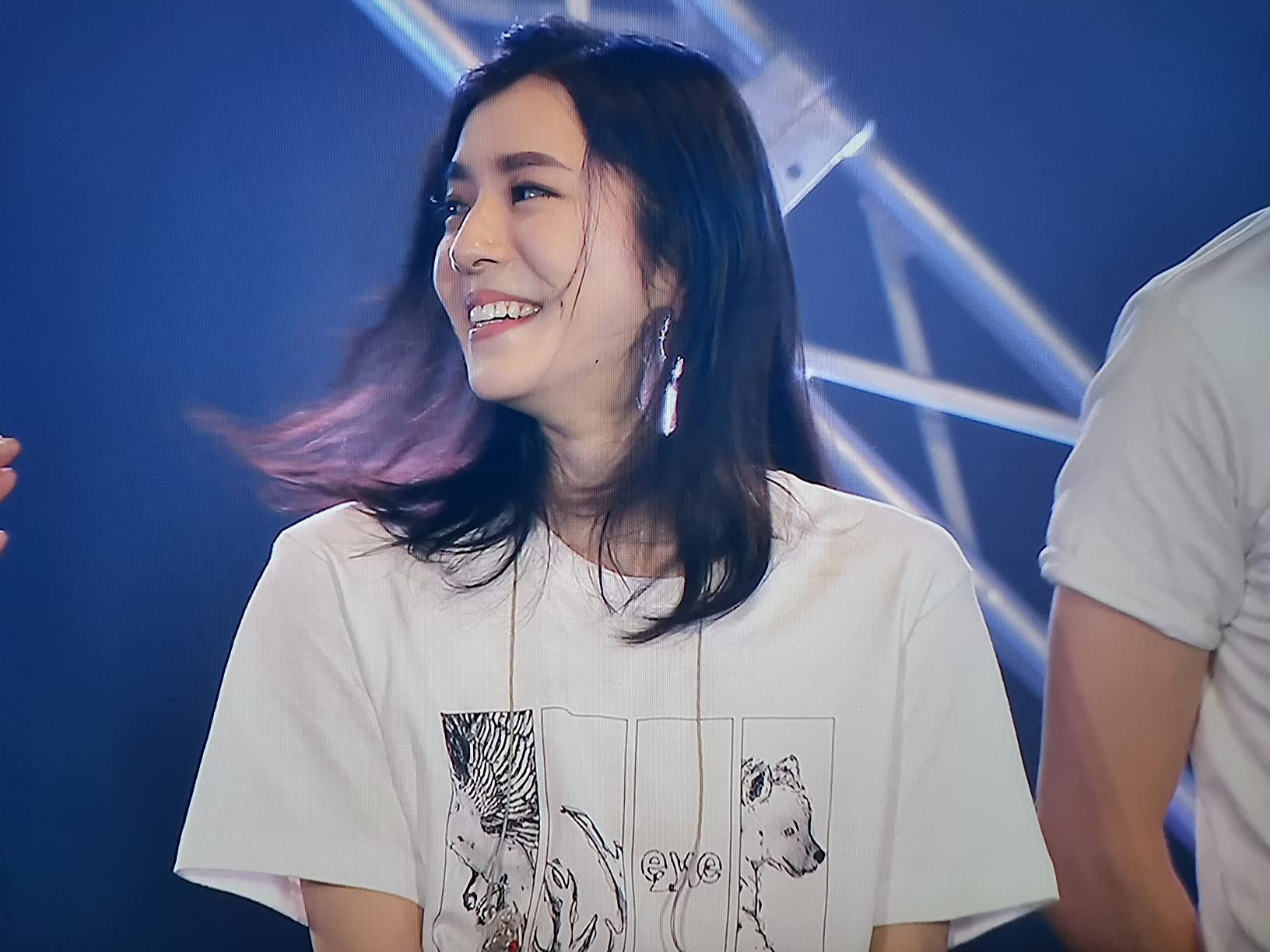 Amazon.co.jp: eyes(初回生産限定盤A)(Blu-ray Disc付): ミュージック