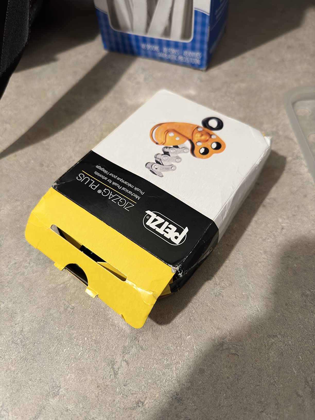 Amazon.com : Petzl Zigzag Plus Descender for Arborists D022BA00 ...