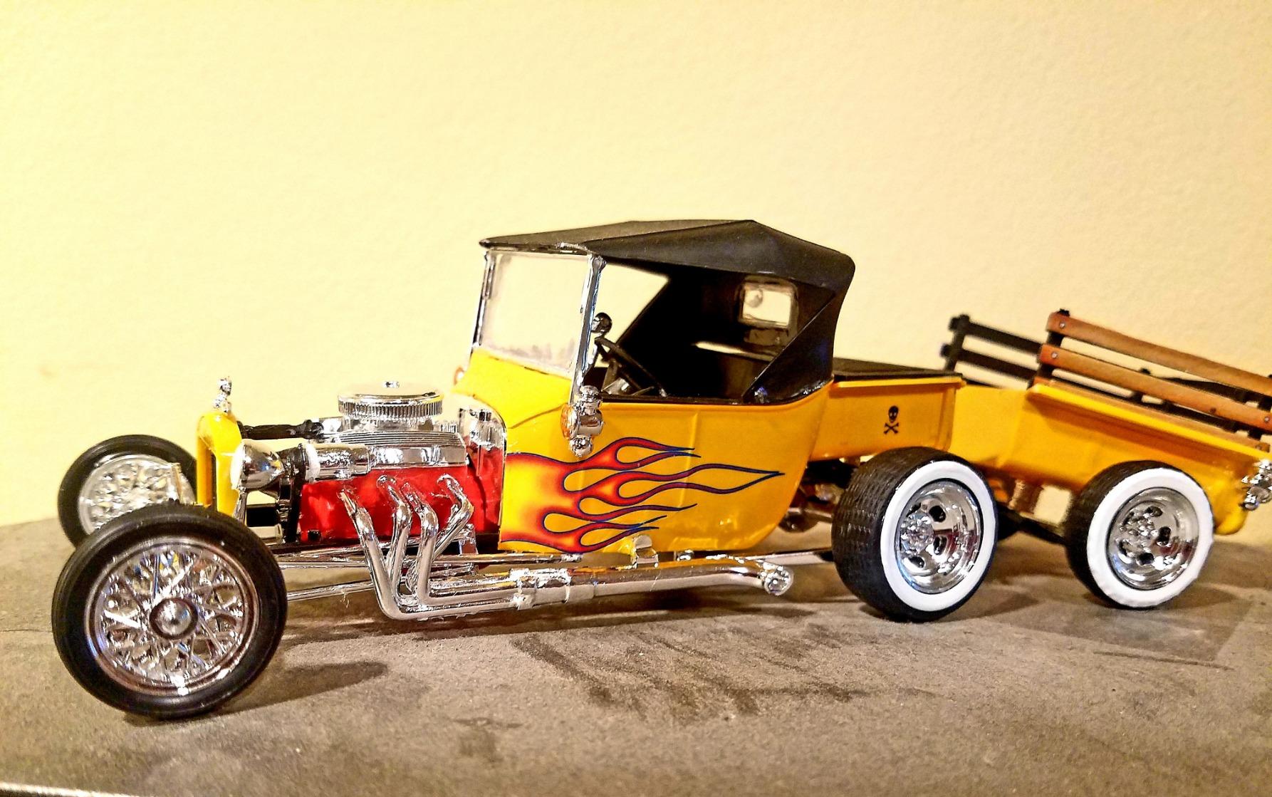 Amazon.com: Revell Monogram Ford T Street Rod 1/24 Scale Plastic Model ...