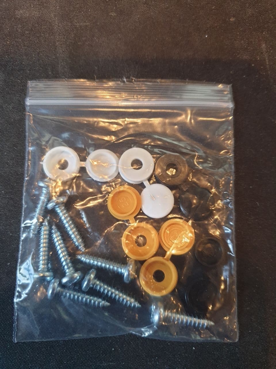 All Trade Direct 8 Pk Caps & Screws Car Number Plate Fixing Fitting Kit ...