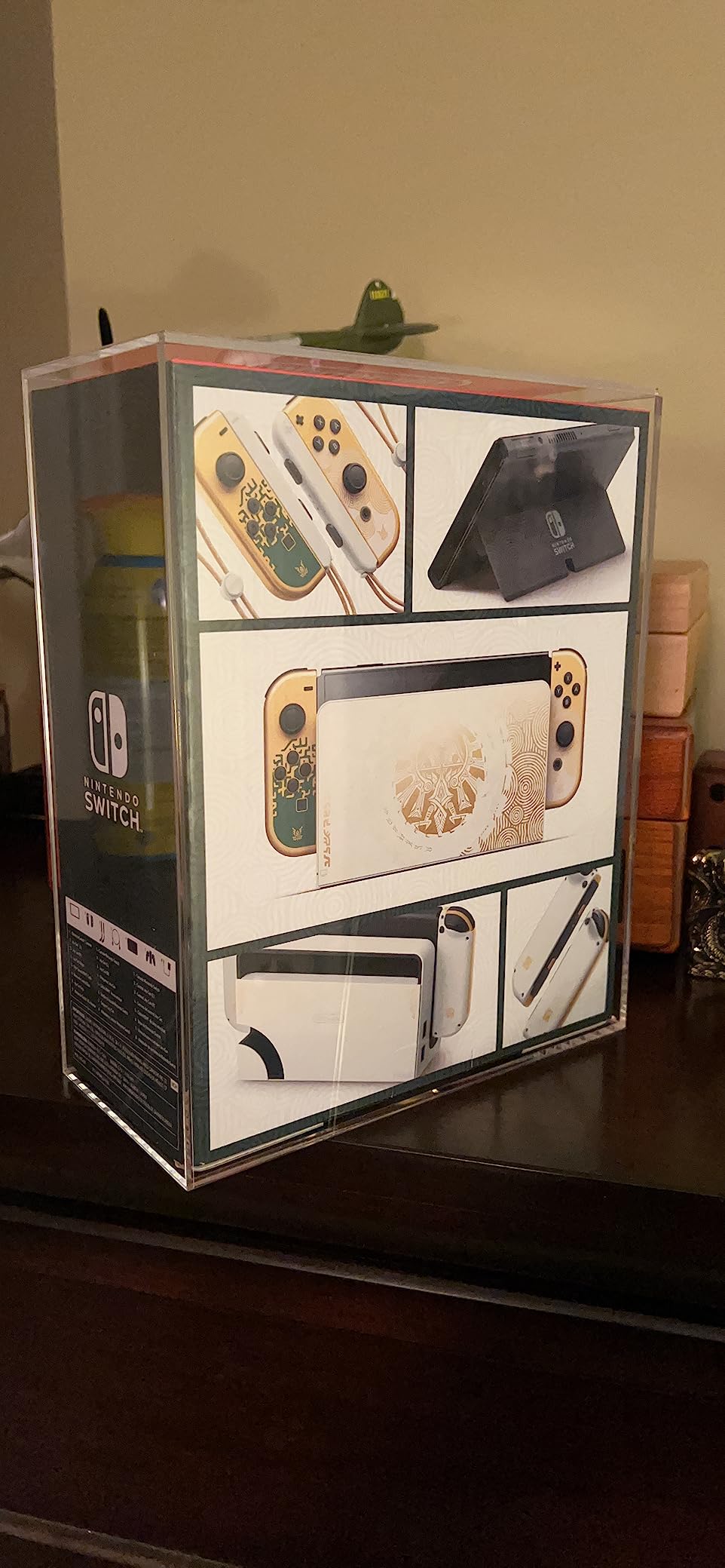 Amazon.com: Box Protector and Display Case for Nintendo Switch OLED ...