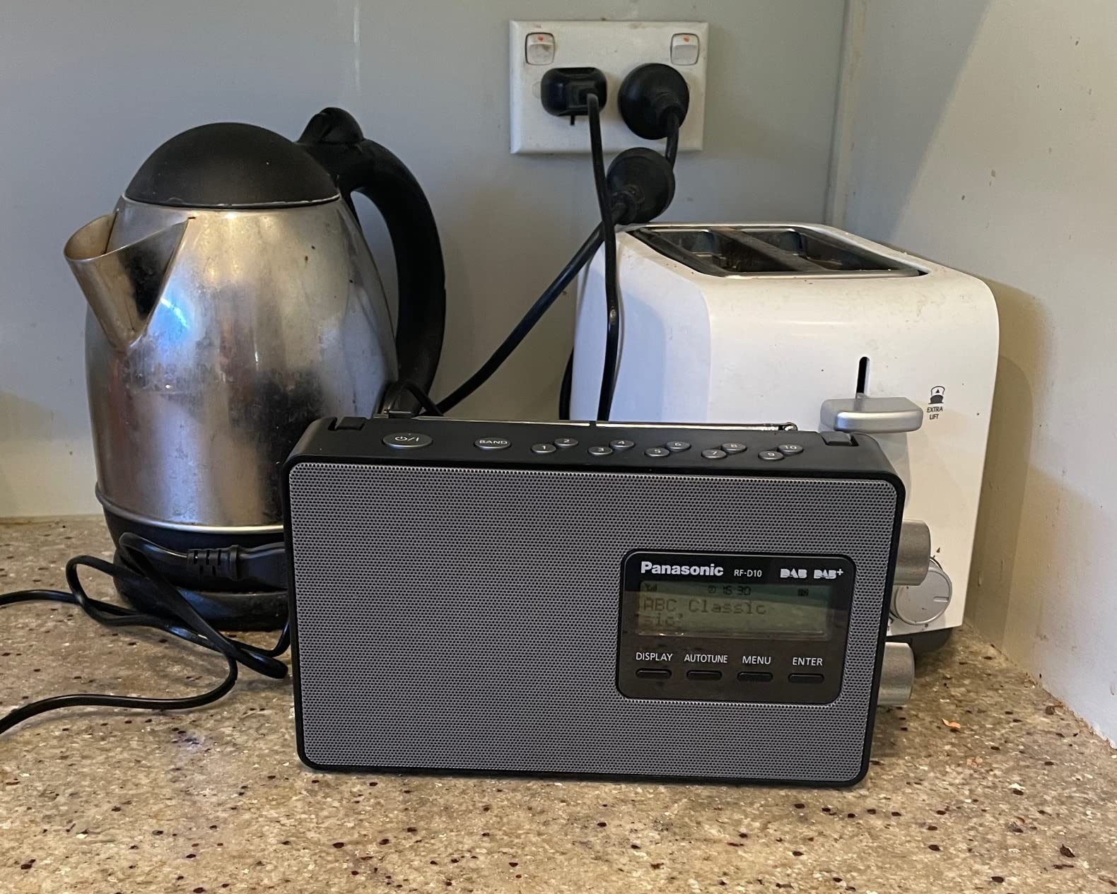 Panasonic Portable Digital DAB+ FM Radio (RF-D10GN-K) : Amazon.com.au ...