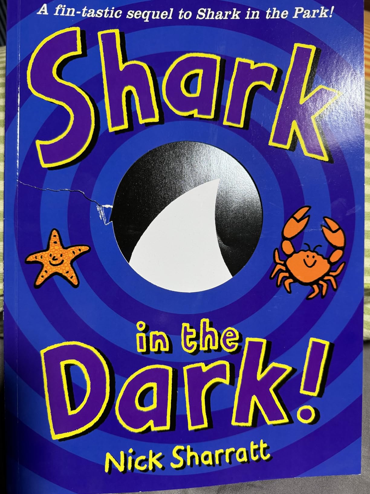 Amazon | Shark in the Dark | Nick Sharratt | Activity Books