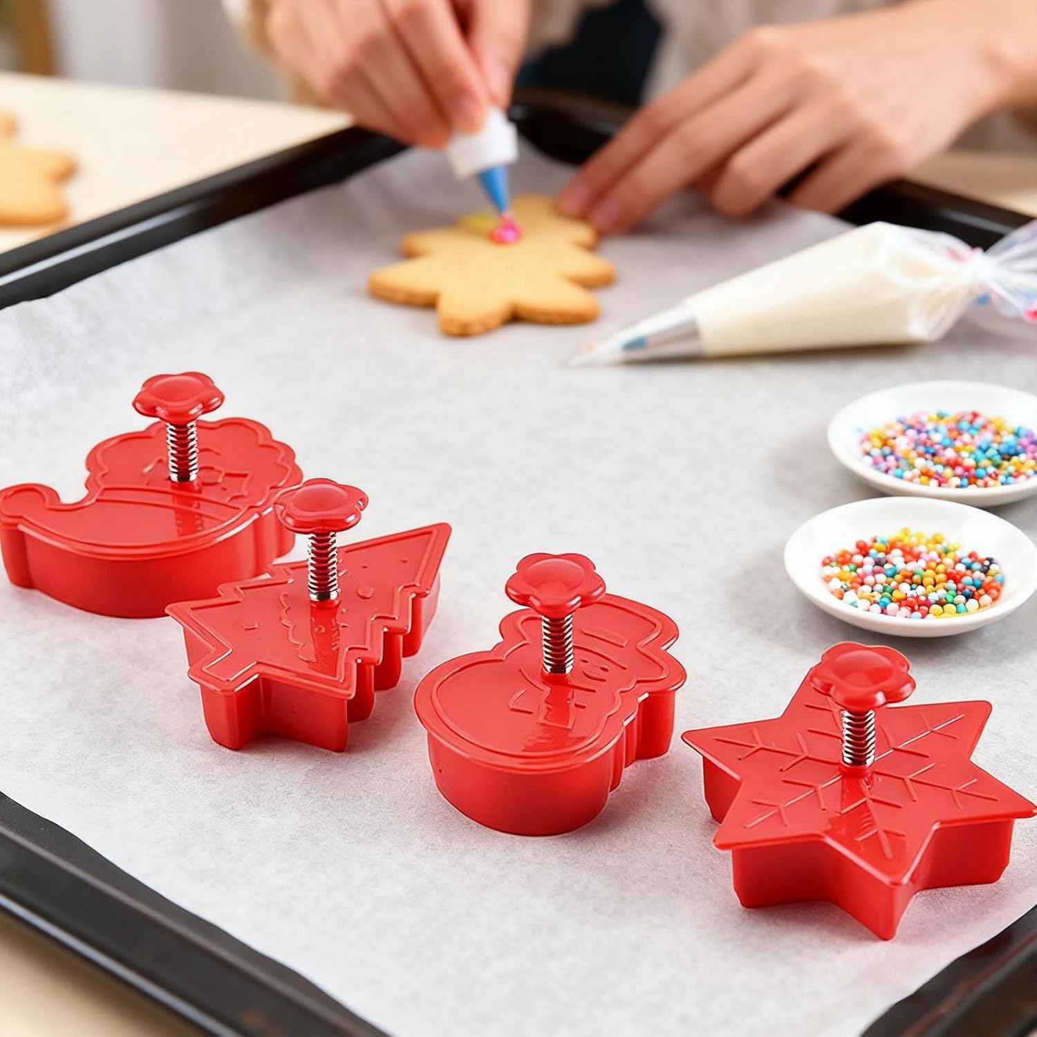 Amazon.com: 4PCS Christmas Cookie Stamps, Cute Baking Cookie Molds ...