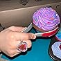 Amazon.com: Magnetic Bake & Play Cupcake Toy Set, Bakery Pretend Play ...