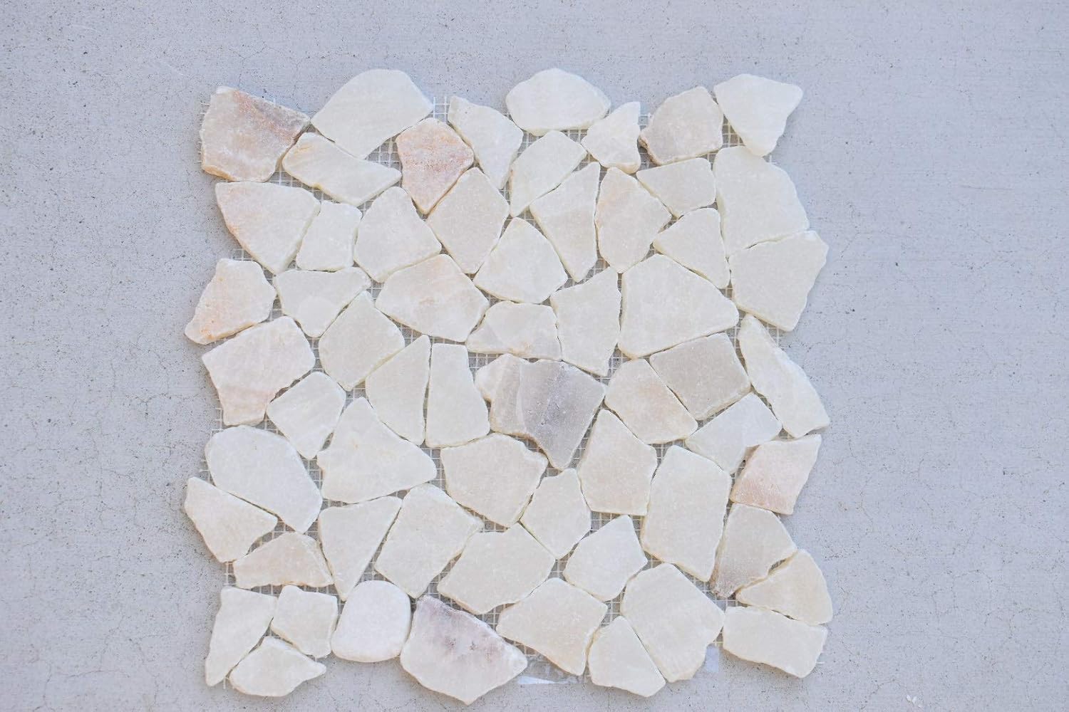 Interlocking Pebble Floor Tiles (5-Pack) Kitchen, Bathroom, and Patio ...