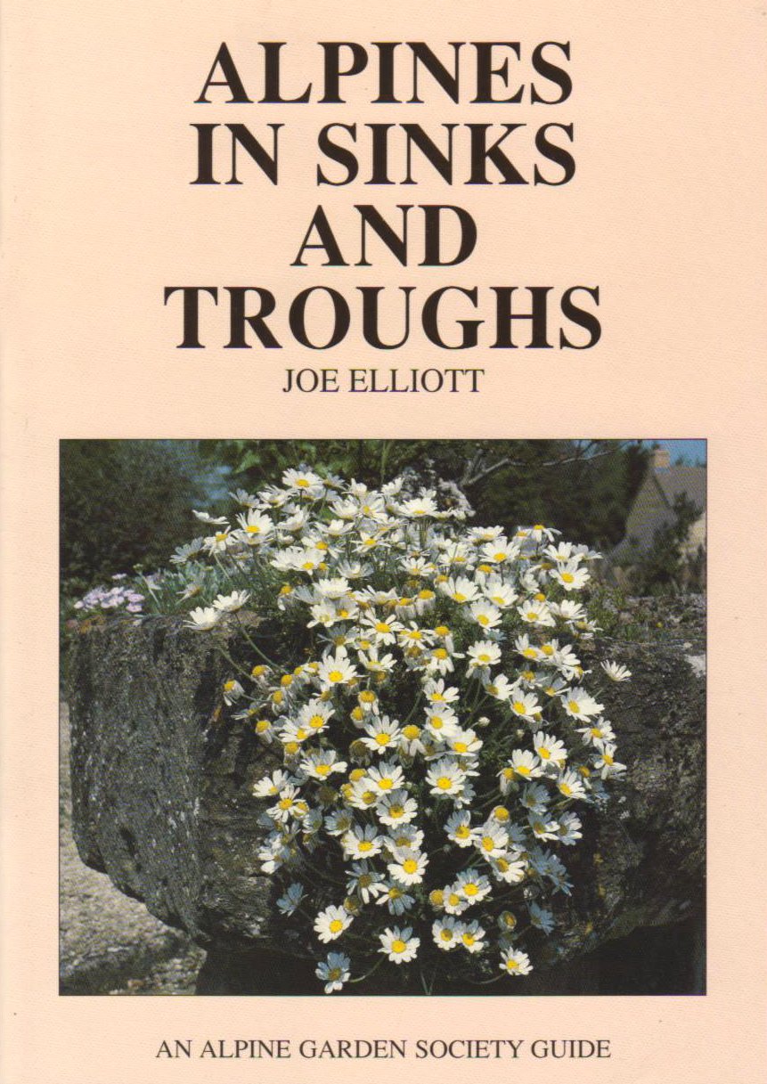 Alpines in Sinks and Troughs: 9780900048555: Amazon.com: Books