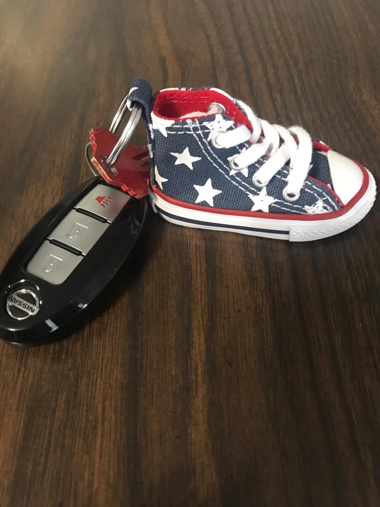 Amazon.com: Converse Key Chain All Star Chuck Taylor Sneaker Keychain ...