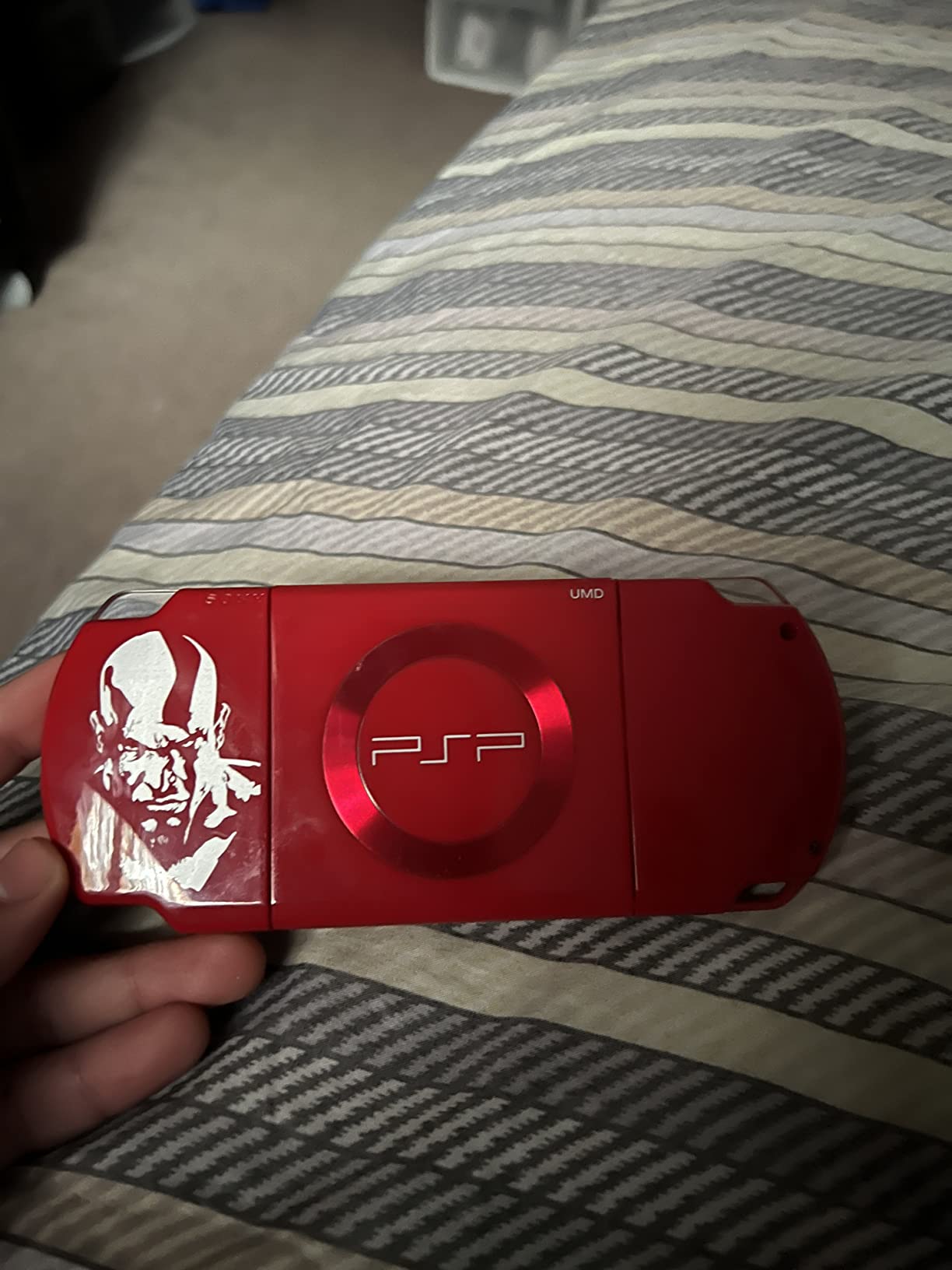 Amazon.com: PlayStation Portable Limited Edition God of War Chains of ...