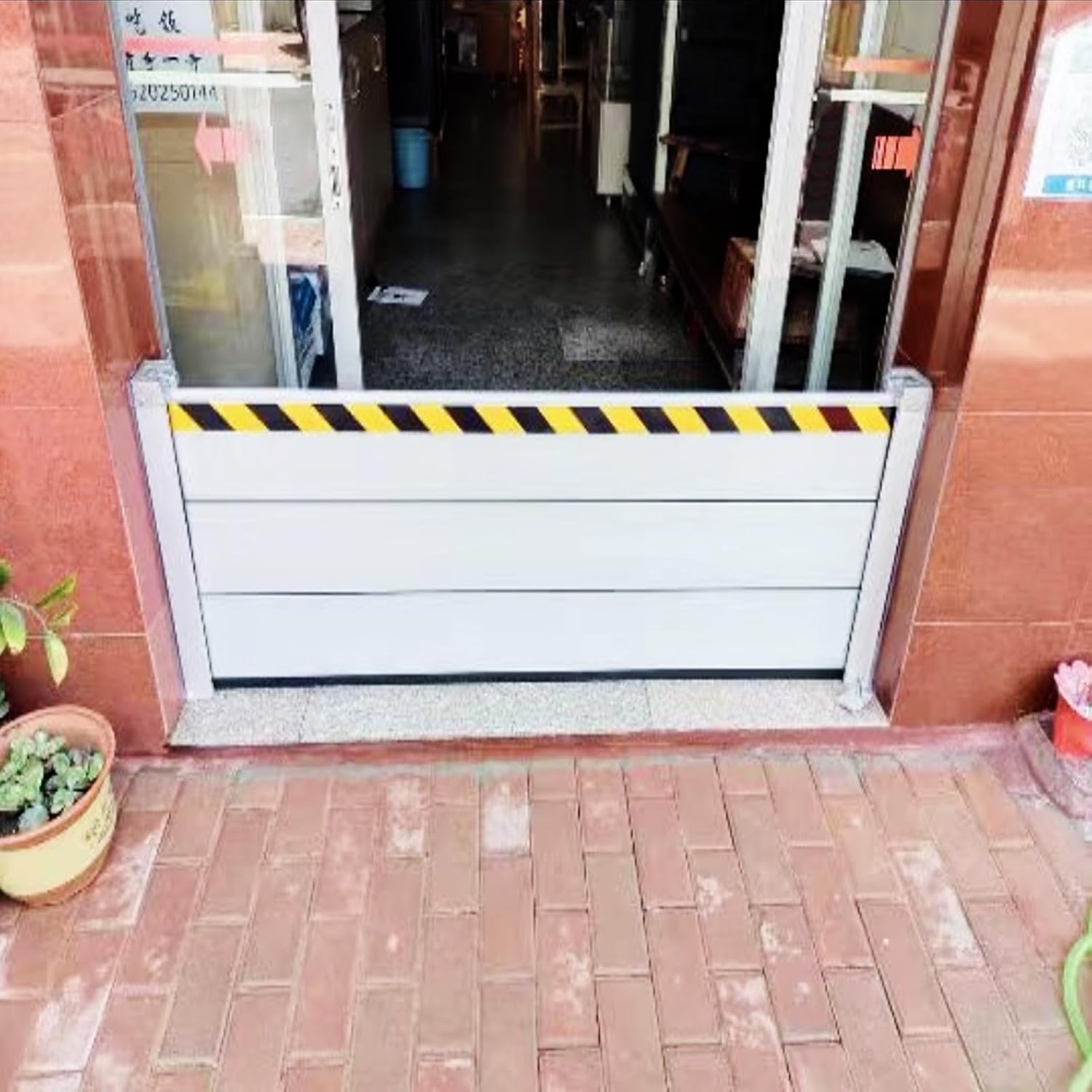 Amazon.com: Metal Flood Barrier Shield Water Stopper Panel 3/5/10 Ft ...