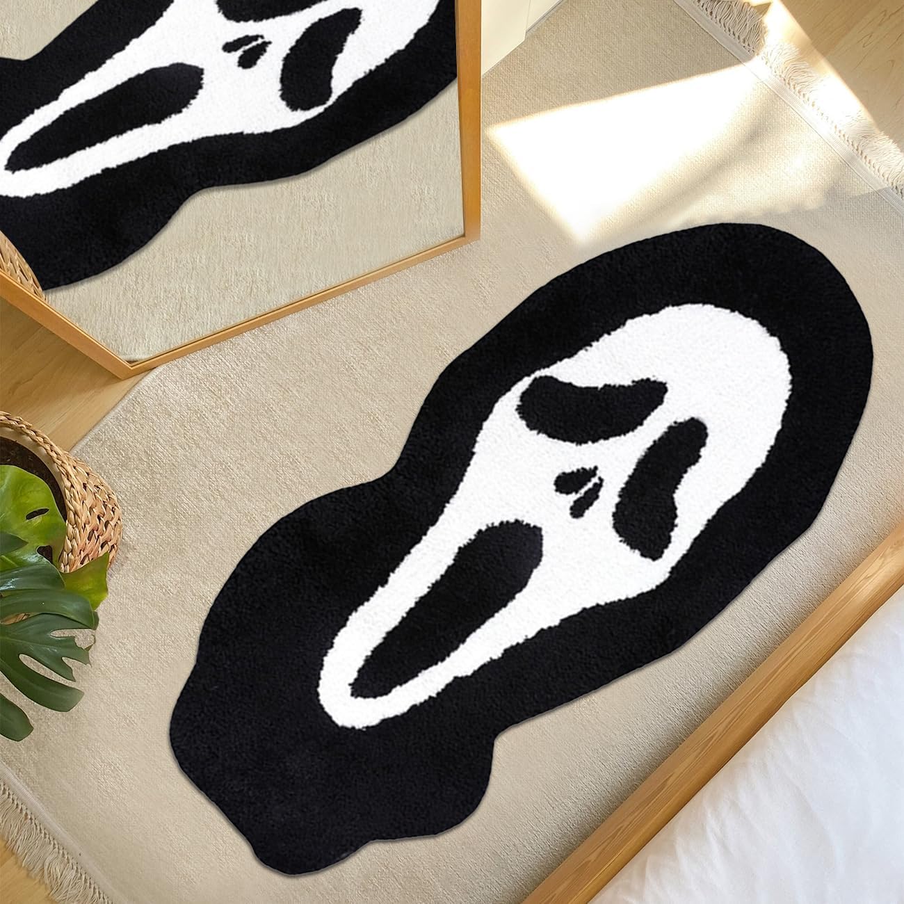 Amazon.com: Shovagy Ghost Rug Cool Skull Scream Bedroom Rug Halloween ...