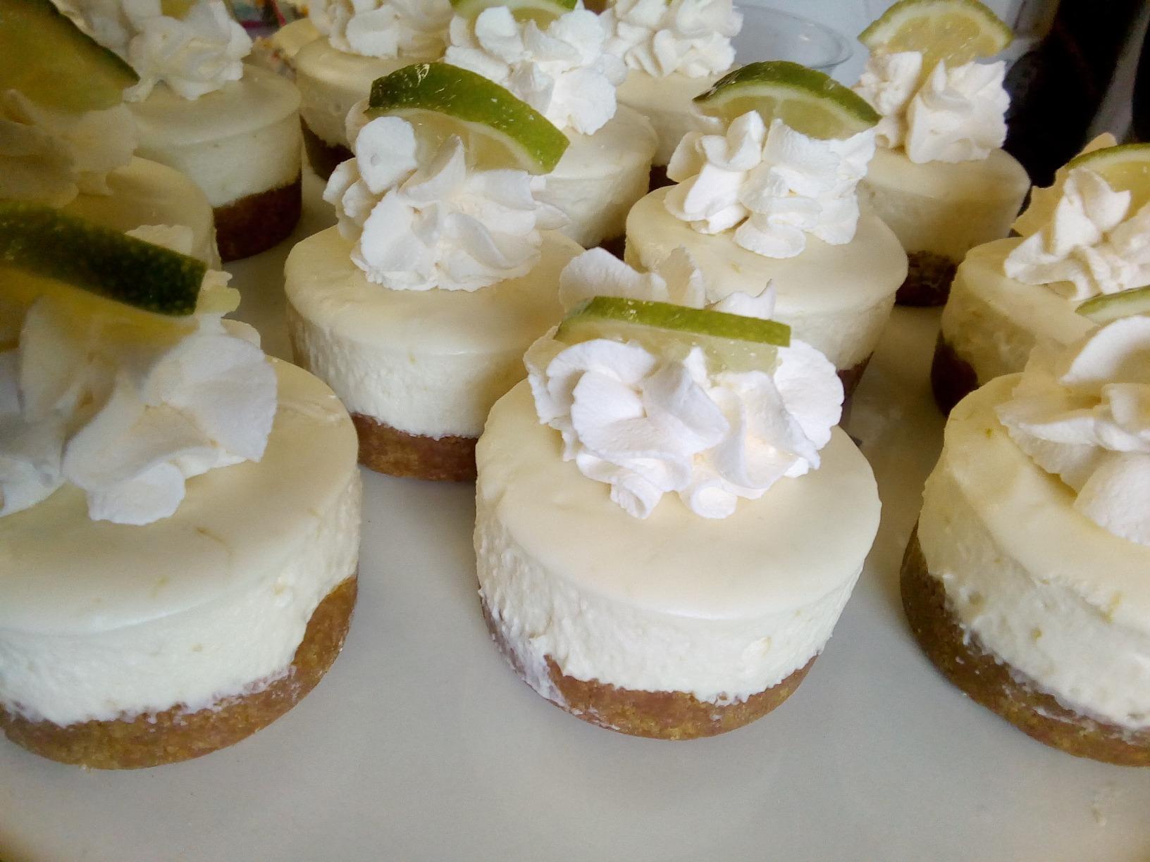 Gr8 Home Deluxe 12 Mini Cheesecake Cup Cake Tray Non Stick Muffin ...