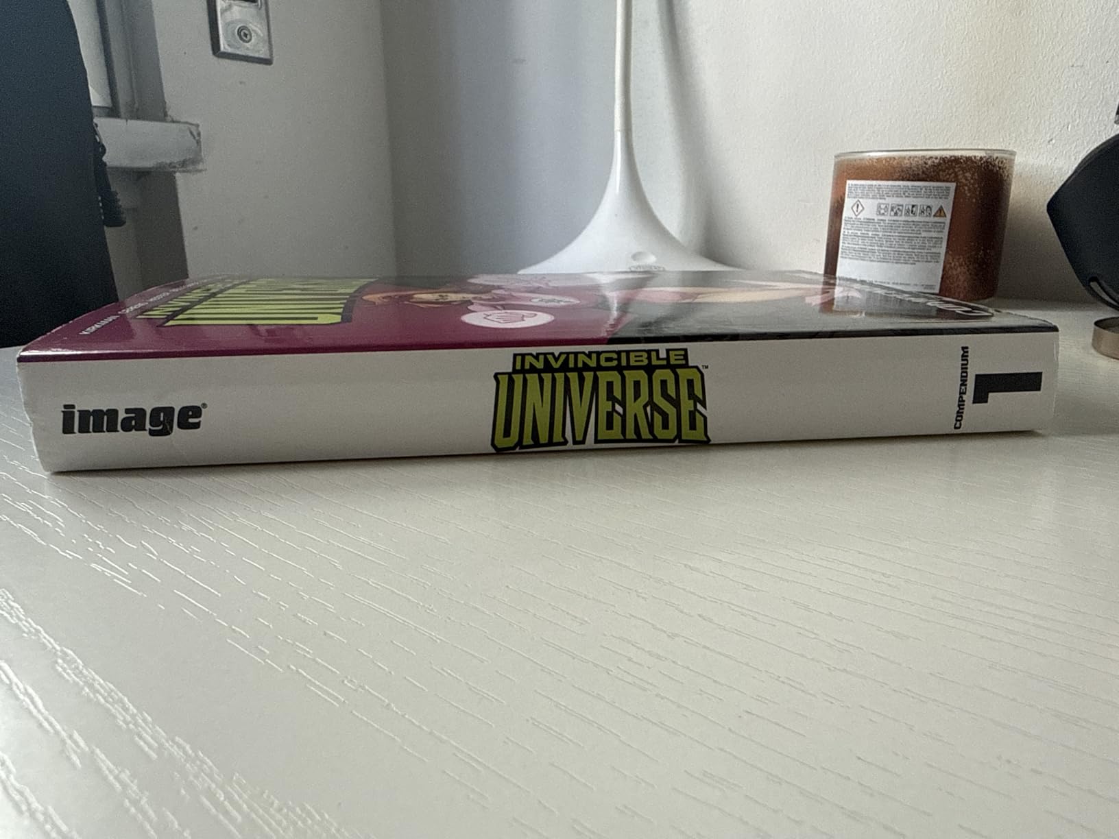 Invincible Universe Compendium Volume 1 : Kirkman, Robert, Cereno ...