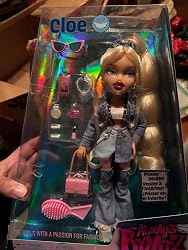 Amazon.com: Bratz Alwayz Cloe Fashion Doll with 10 Accessories and ...