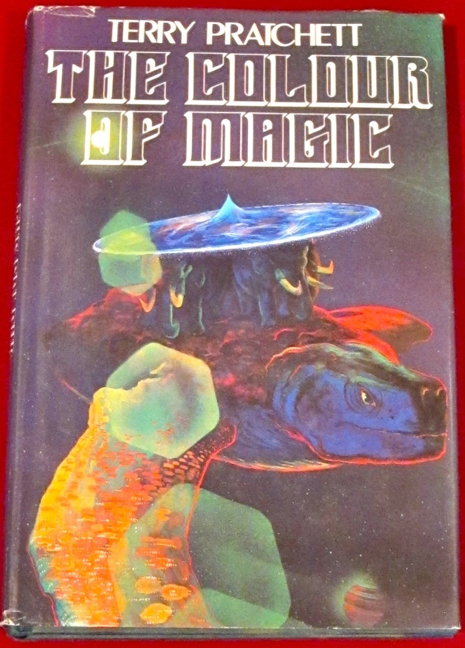 Amazon | The Colour of Magic (Discworld) | Pratchett, Terry | Magic ...