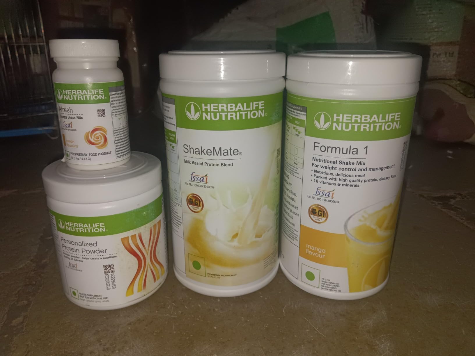 Buy HERBALIFE Weight Loss Combo (Formula 1 Mango Flavor, shakemate ...