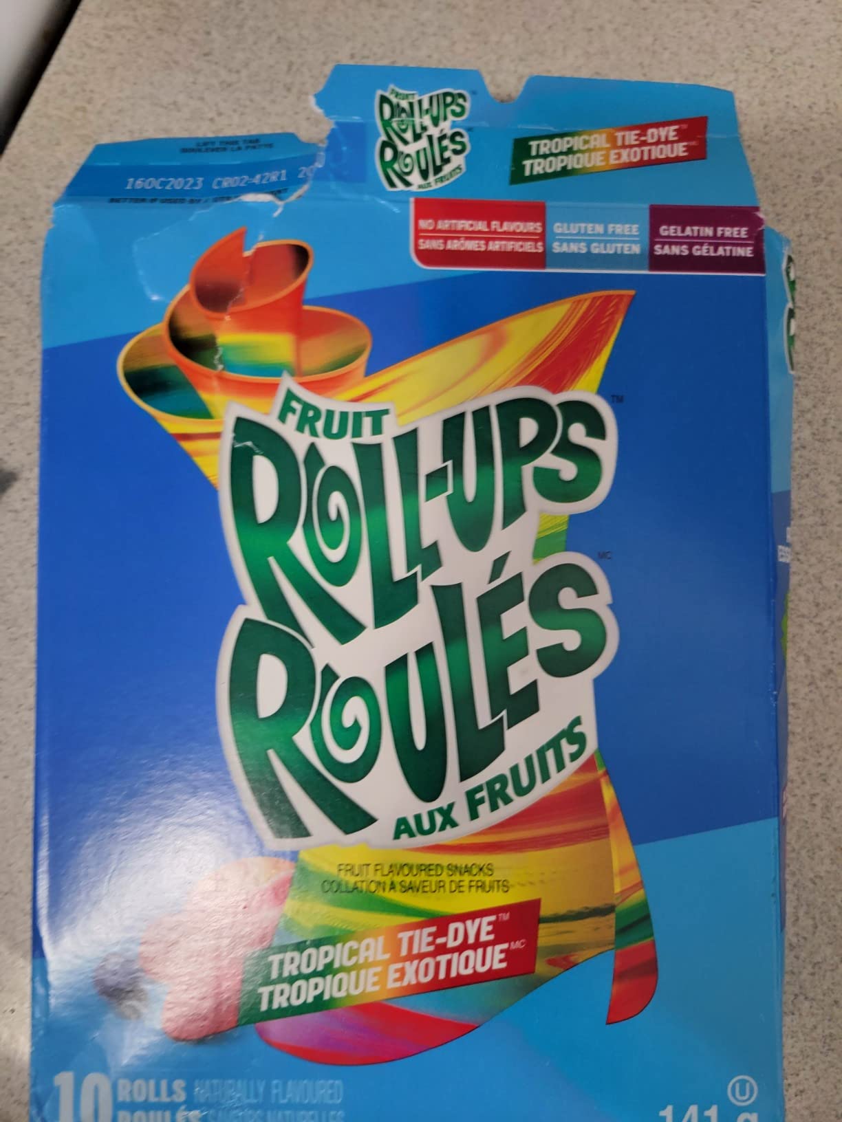BETTY CROCKER FRUIT ROLLUPS - Tropical Tie-Dye Fruit Flavoured Snacks ...