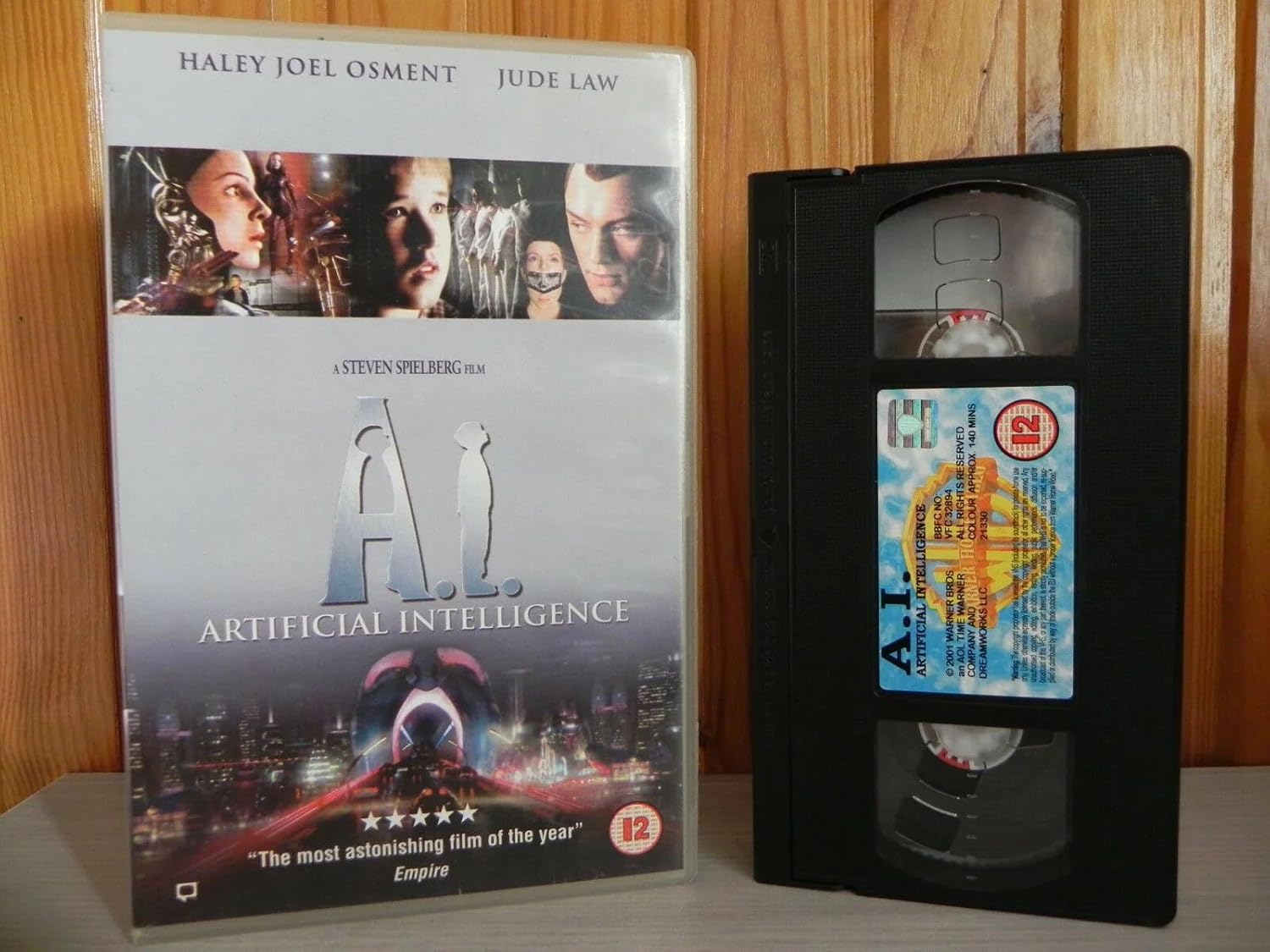Amazon.com: Artificial Intelligence: AI [VHS] : Haley Joel Osment, Jude ...