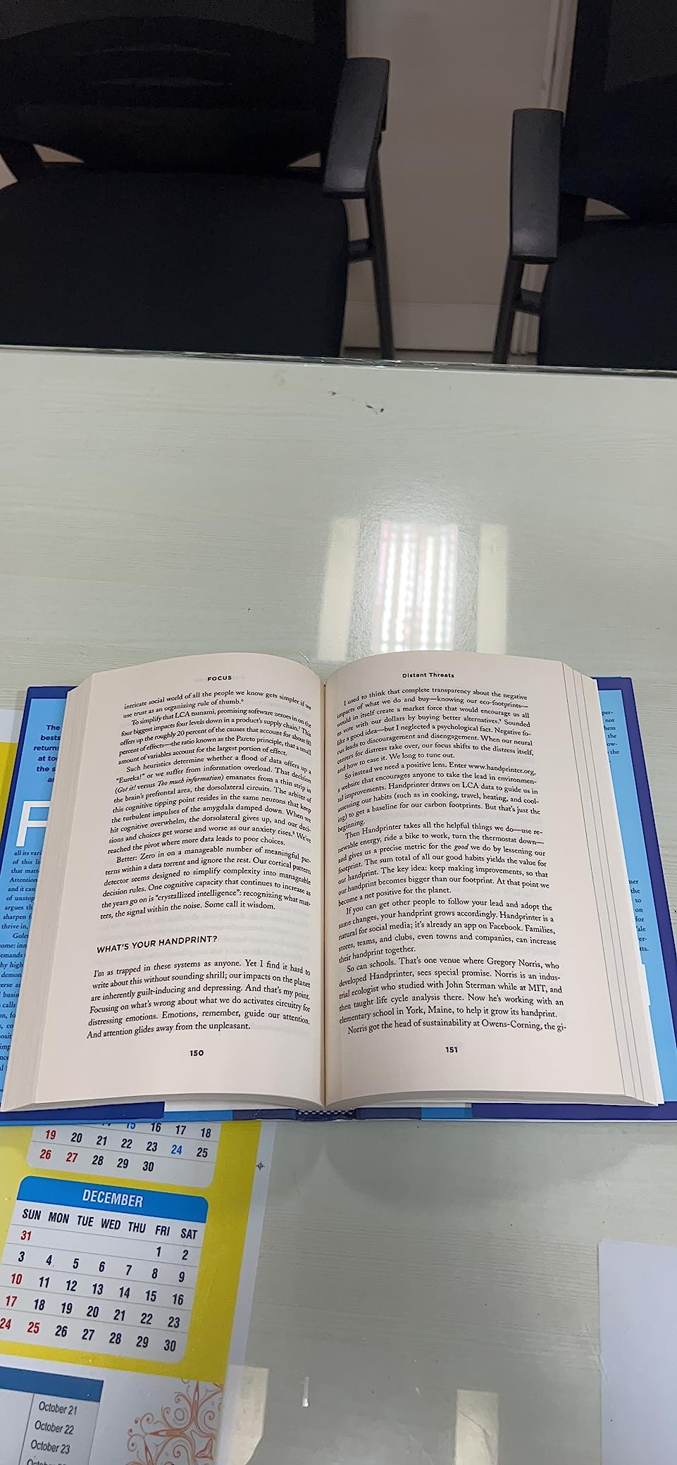 FOCUS: The Hidden Driver of Excellence : Goleman, Daniel: Amazon.in: Books