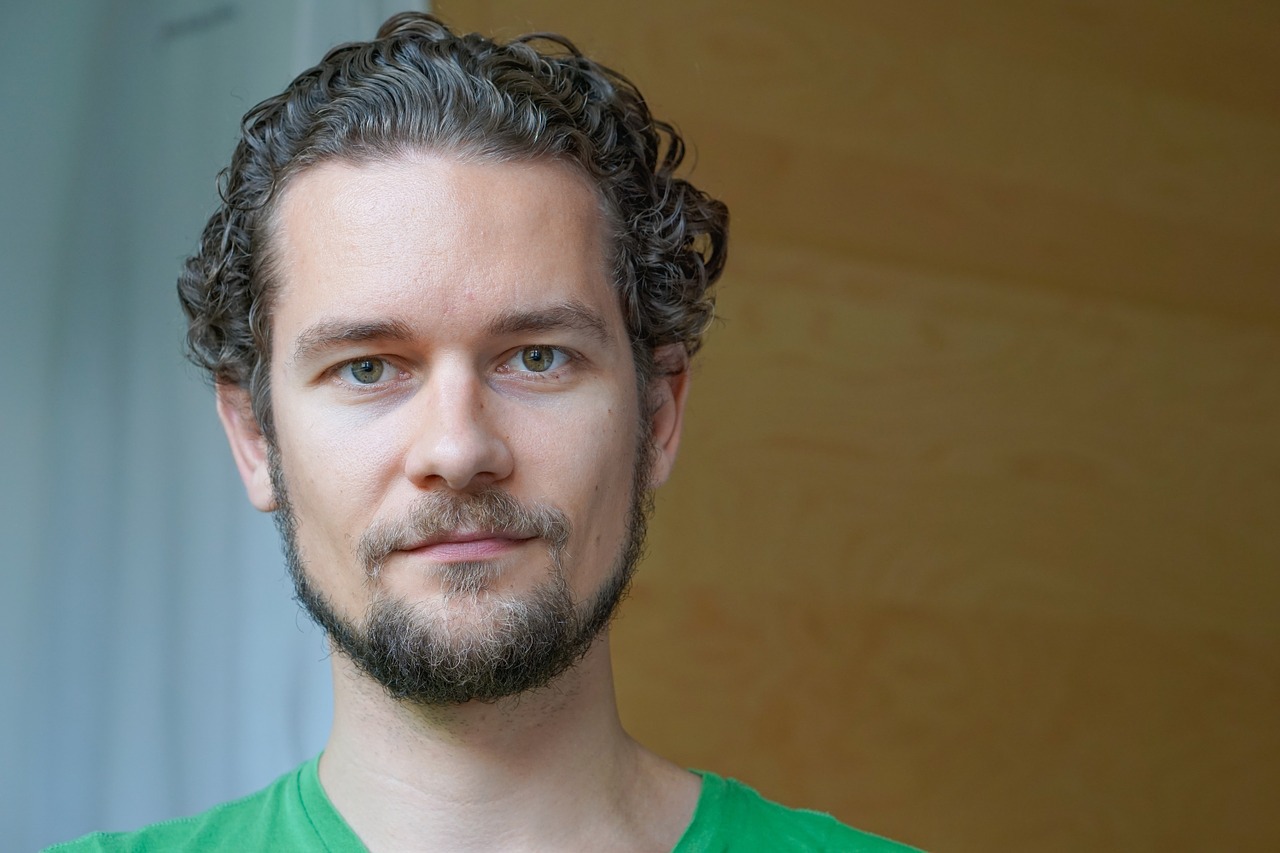 Amazon.com: Robert Forbes: books, biography, latest update