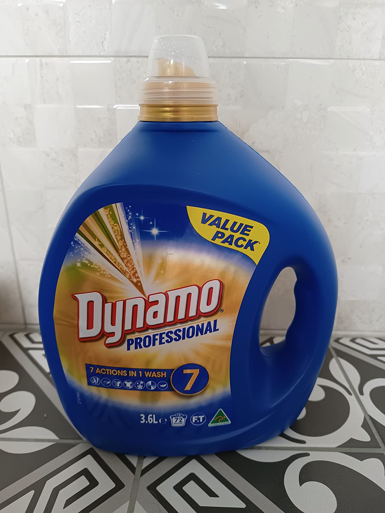Dynamo Professional 7 in 1 Laundry Detergent Liquid 3.6L : Amazon.com ...
