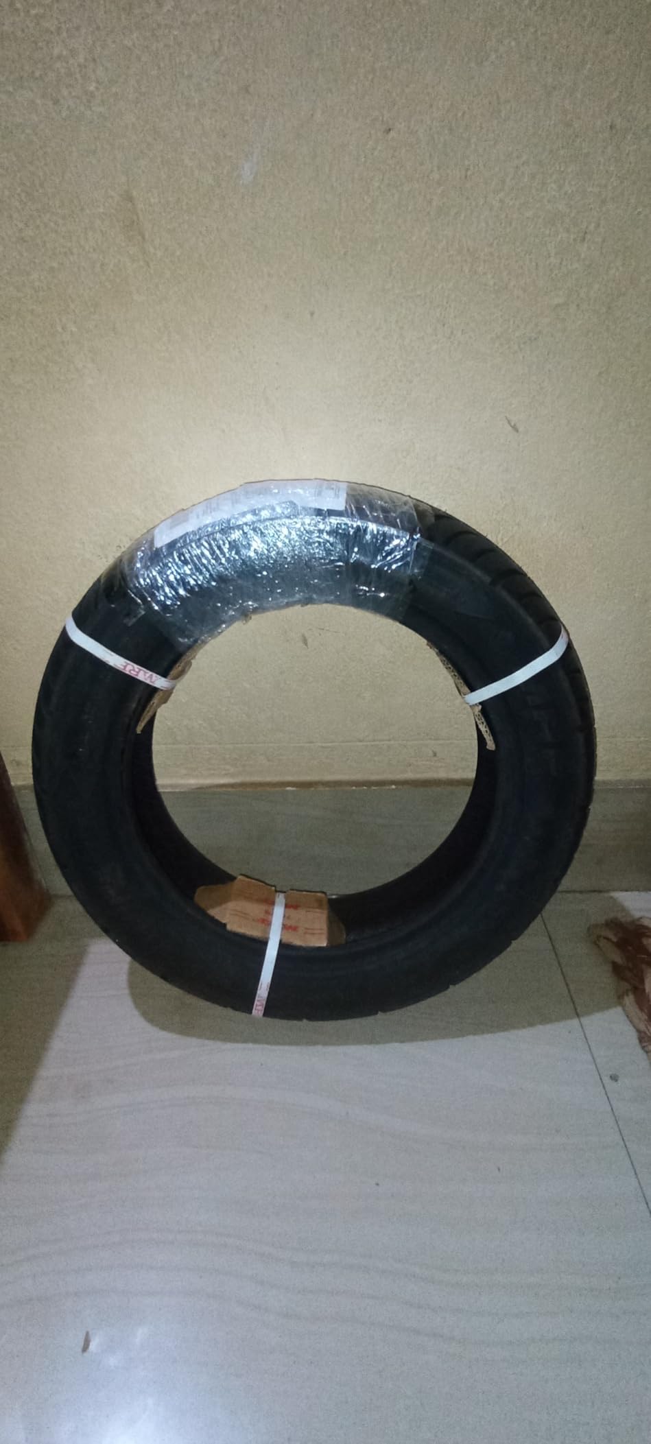 MRF Zapper-N 110/80% /12 61L Tubeless Tyre : Amazon.in: Car & Motorbike