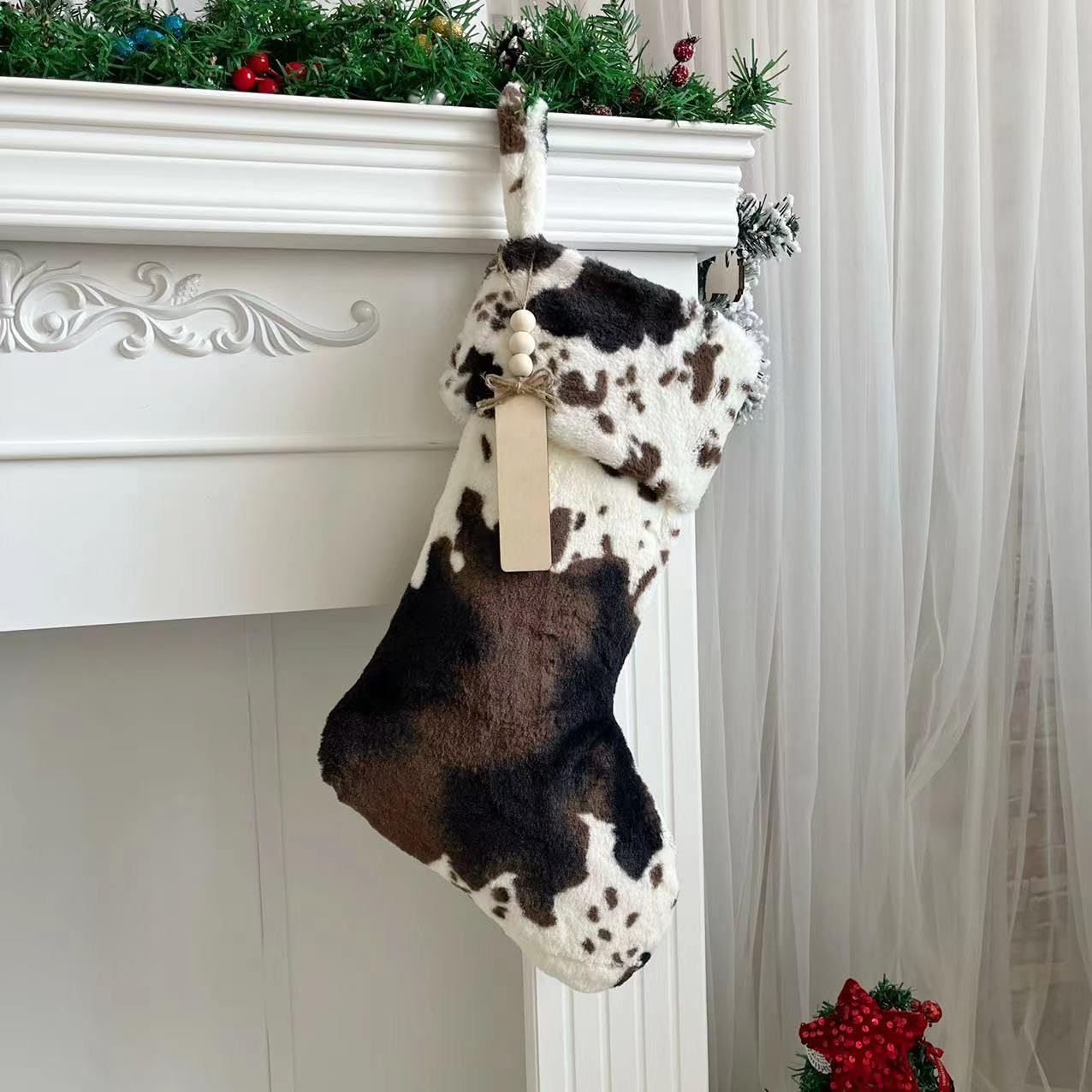 Snapklik.com : Vanteriam 3 Pack Personalized Cow Print Christmas Stockings