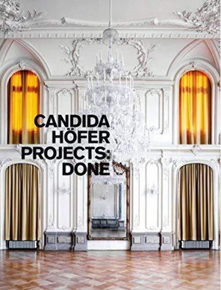 Amazon.com: Candida Höfer: Projects: Done: 9783865606341: Hagner ...
