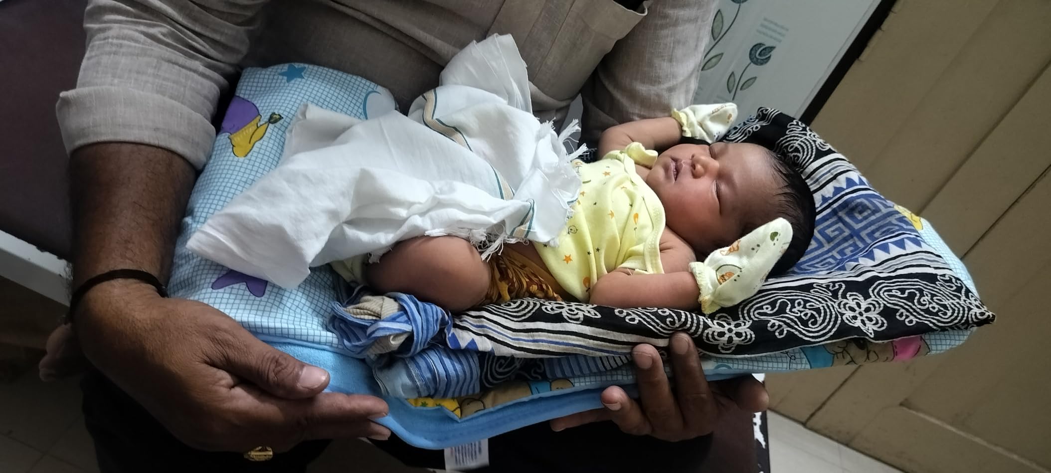 HOOPA Infant Carrier Blue | Baby Carrier, Reclined Carrier, Feeding ...