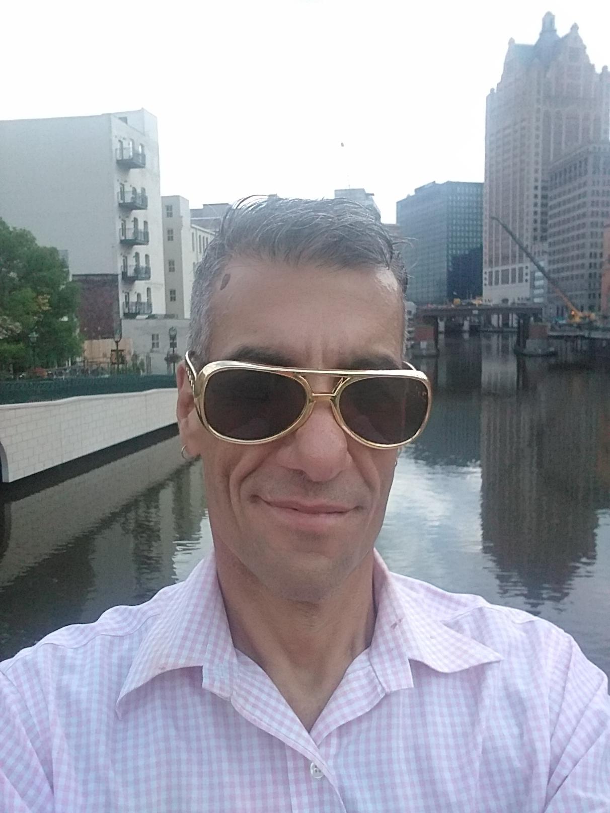 Amazon.com: Scott Christopher Beebe: books, biography, latest update