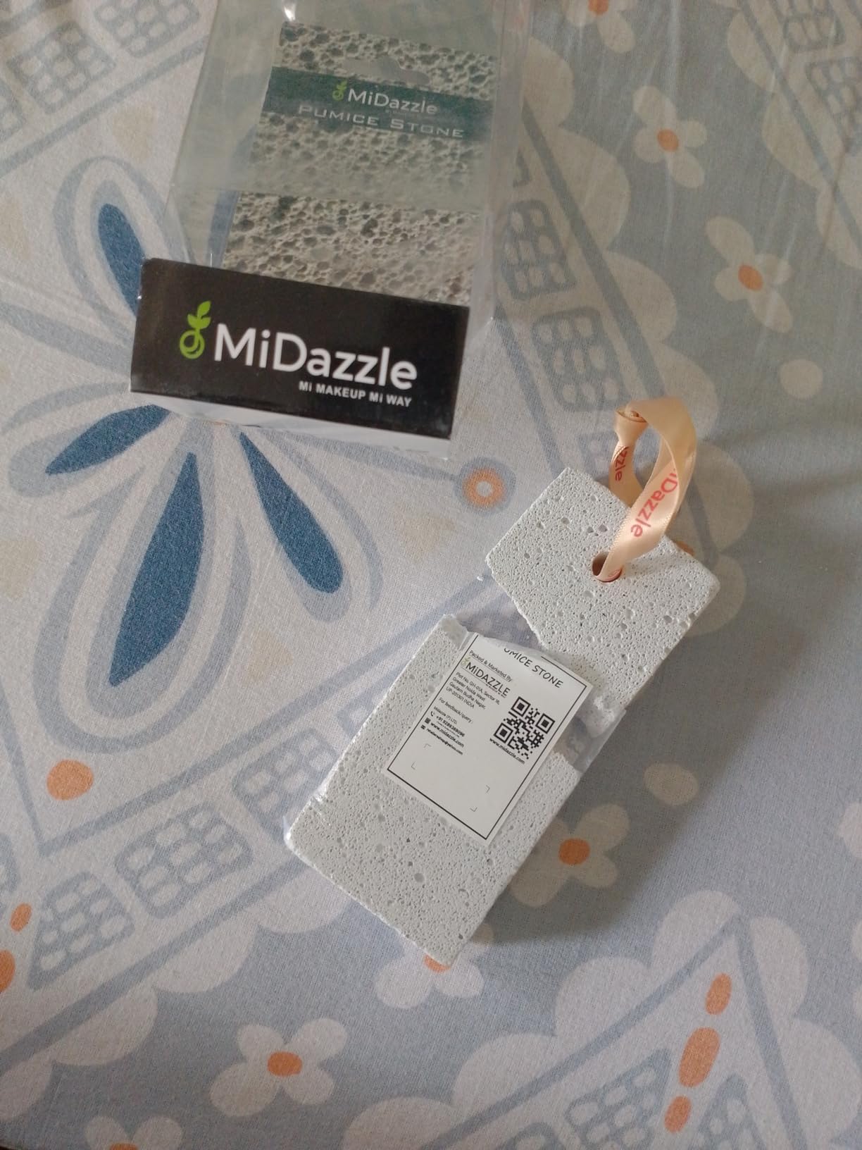 Buy Midazzle Rectangle Shaped Pumice Stone - Medium (White) Online at Low Prices in India ...