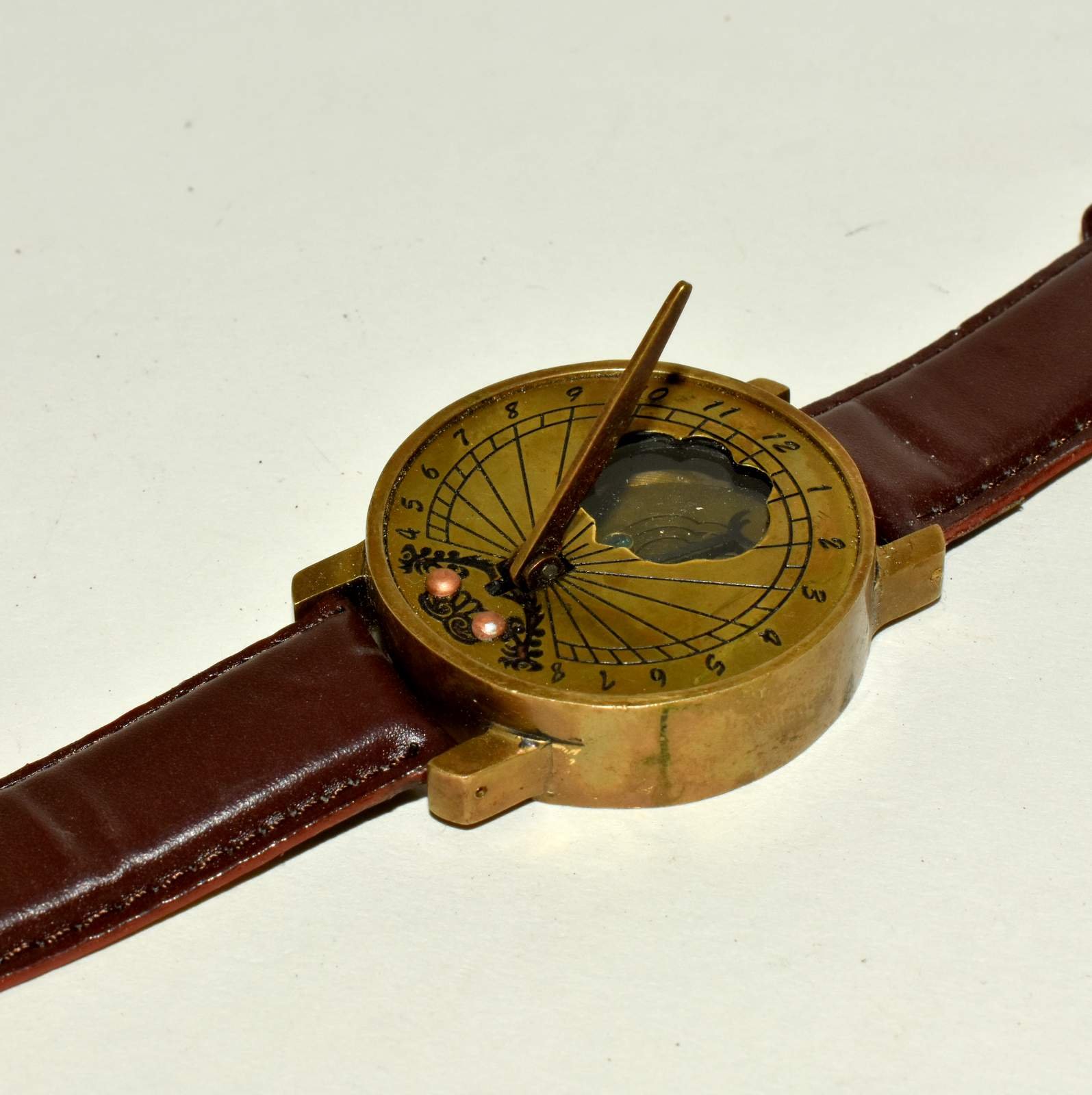 Antique Steampunk Wrist Brass sundial Compass & Sundial-Watch Type ...