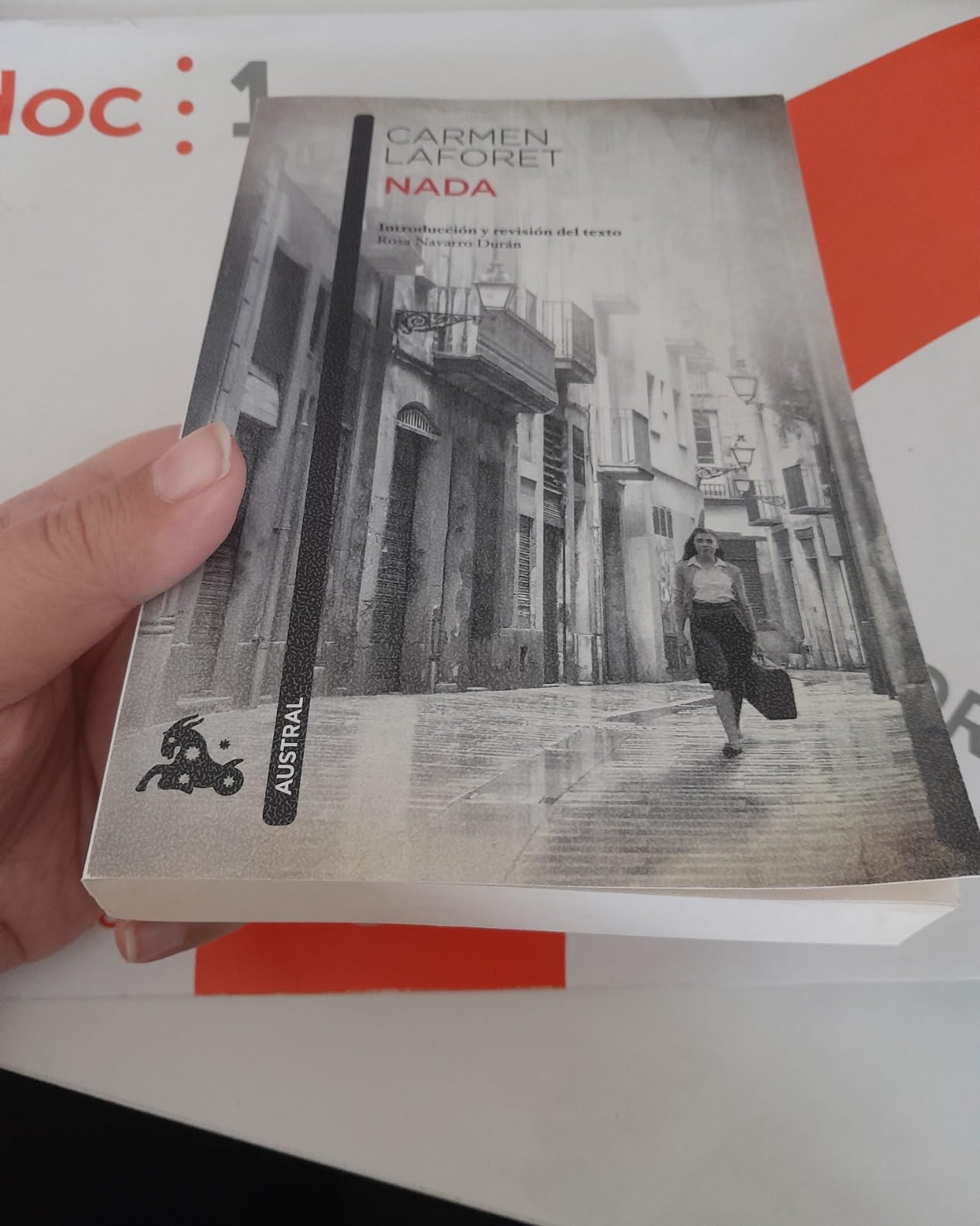 Amazon.it: Nada: Prólogo de Najat El Hachmi. Epílogo de Anna Merino ...