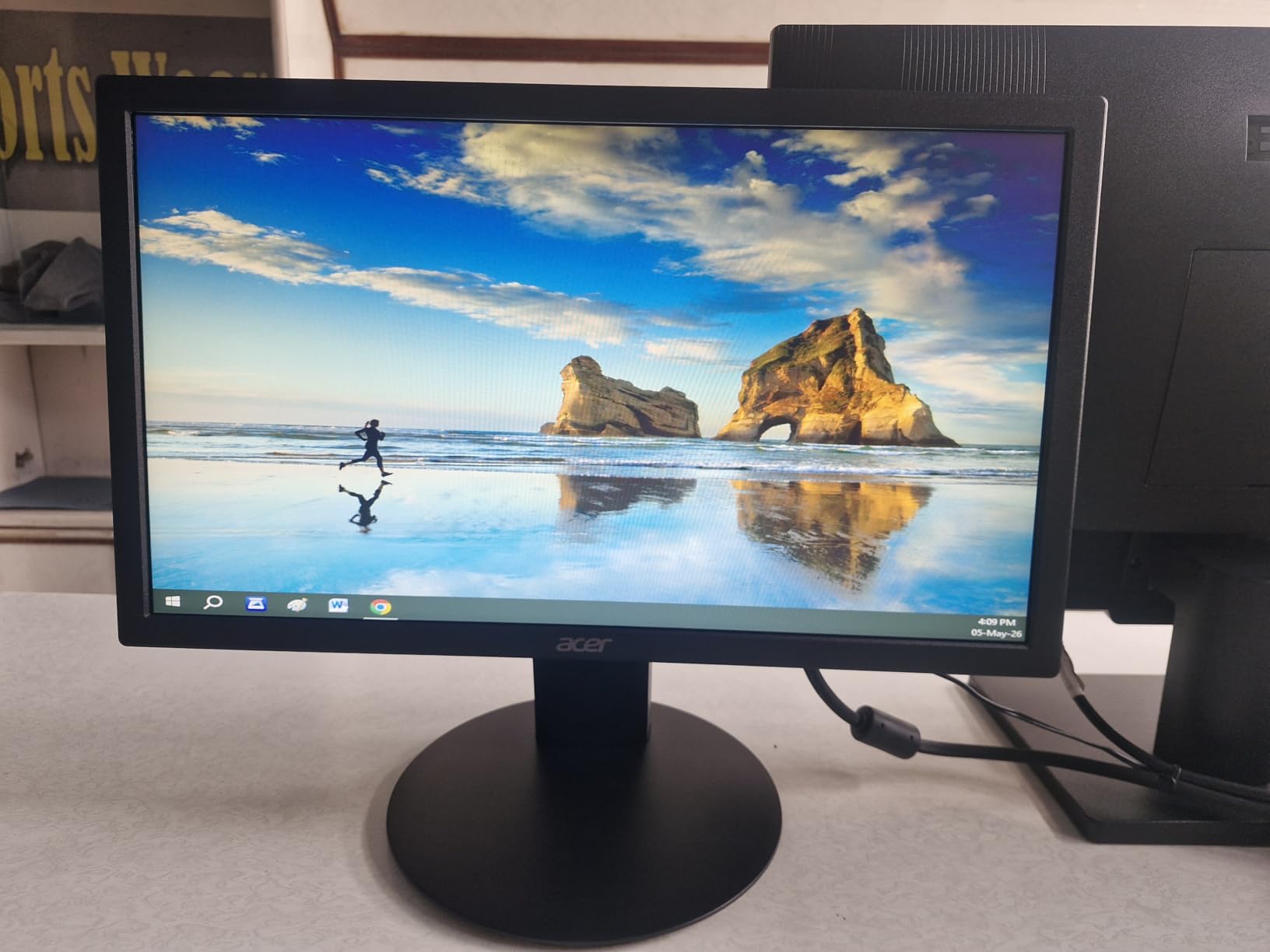 Acer K202Q 19.5 Inch HD+ 1600 X 900 Pixels LCD Monitor with LED ...