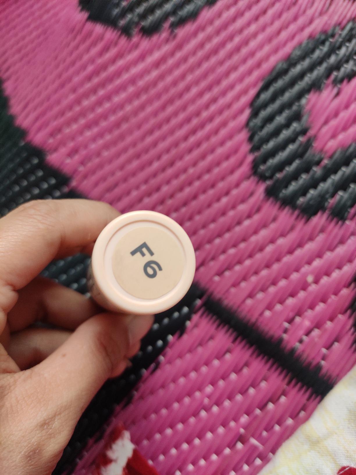 Makeup Revolution Fast Base Dewy Stick Foundation- F6, Dark Brown ...