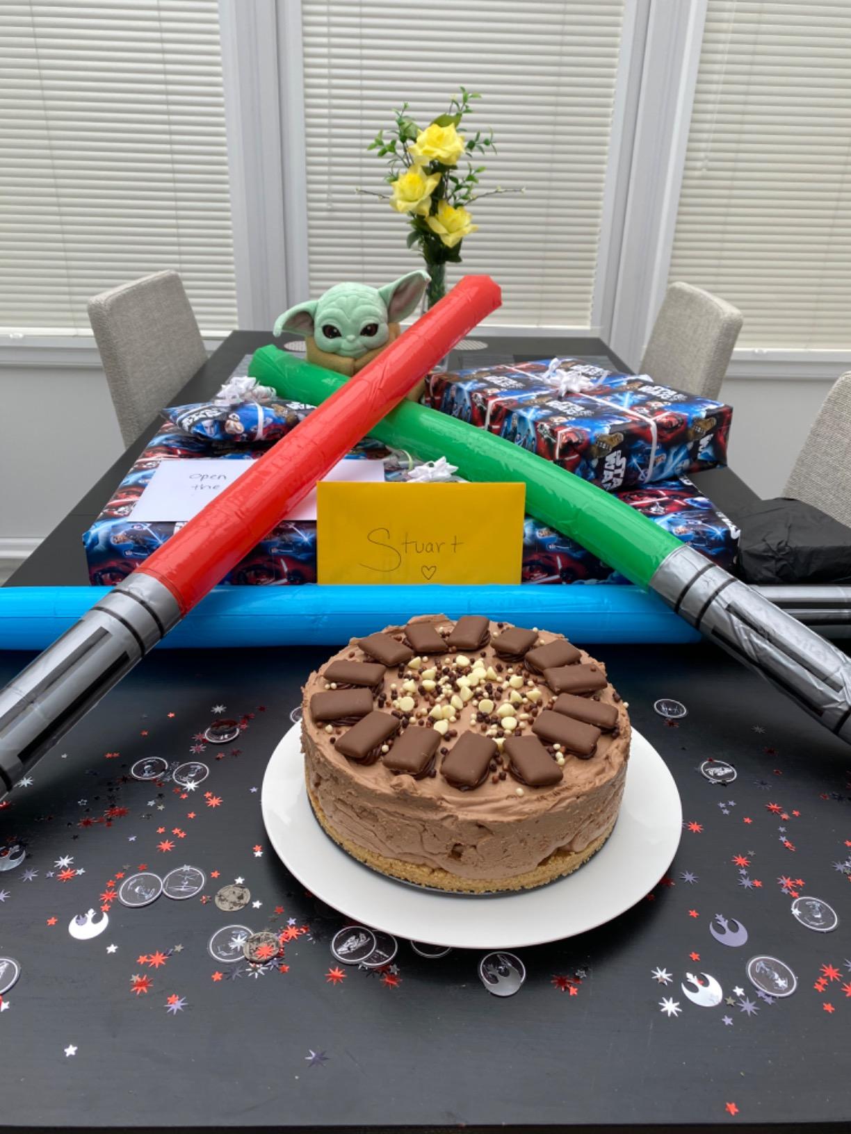 Yojoloin 6PCS Inflatable Party Balloons Star War Light Sabre Sword ...