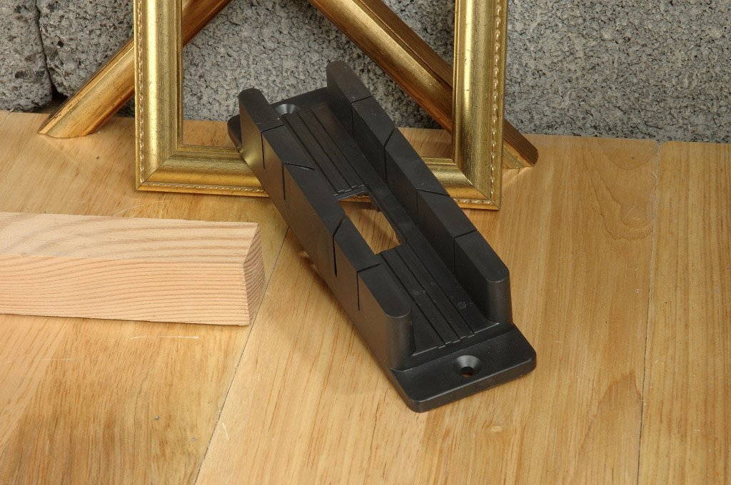 Linic UK Made Mini Mitre Miter Block Box 45 & 90 Degree Cut 190 X 52 X ...