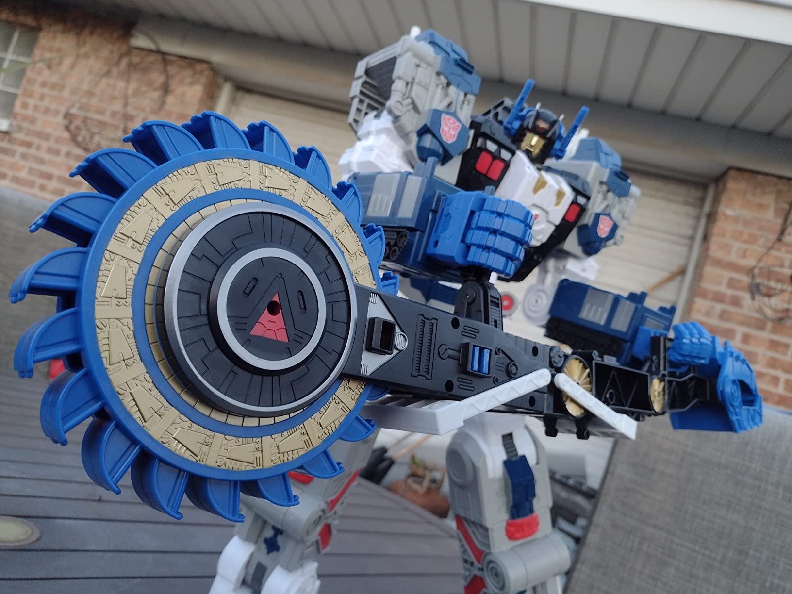 $21/mo - Finance Transformers Toys Generations Legacy Series Titan ...