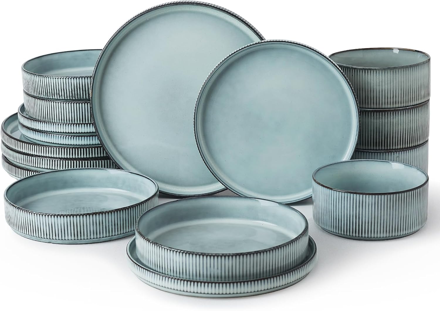 Amazon.com | Famiware Star Dinnerware Set with Plates and Bowls ...