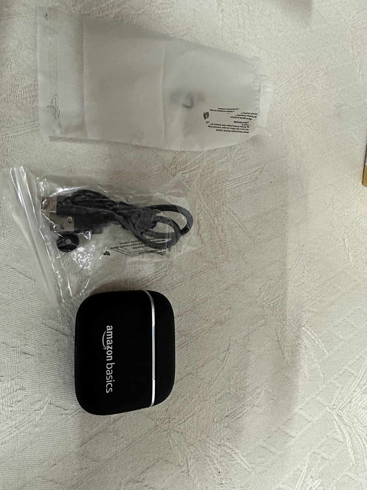 amazon basics Bluetooth 5.0 Truly Wireless in Ear Earbuds, Up to 38 ...