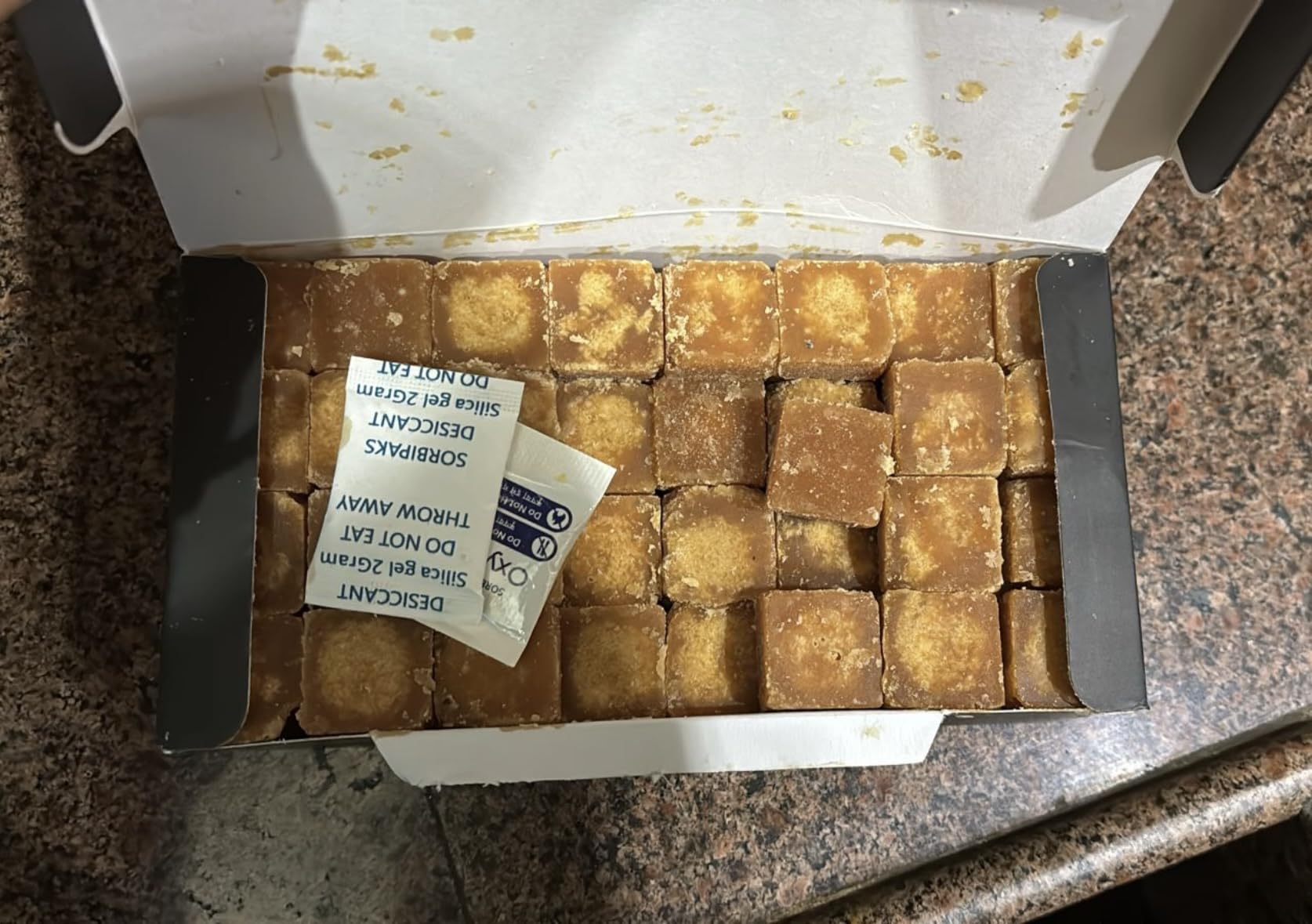 Jagwonder jaggery cubes in 5 gm Cubes form 40gm Each Pack (800gm ...