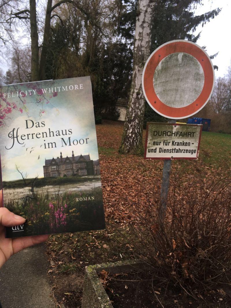 Das Herrenhaus im Moor: Roman : Whitmore, Felicity: Amazon.de: Bücher