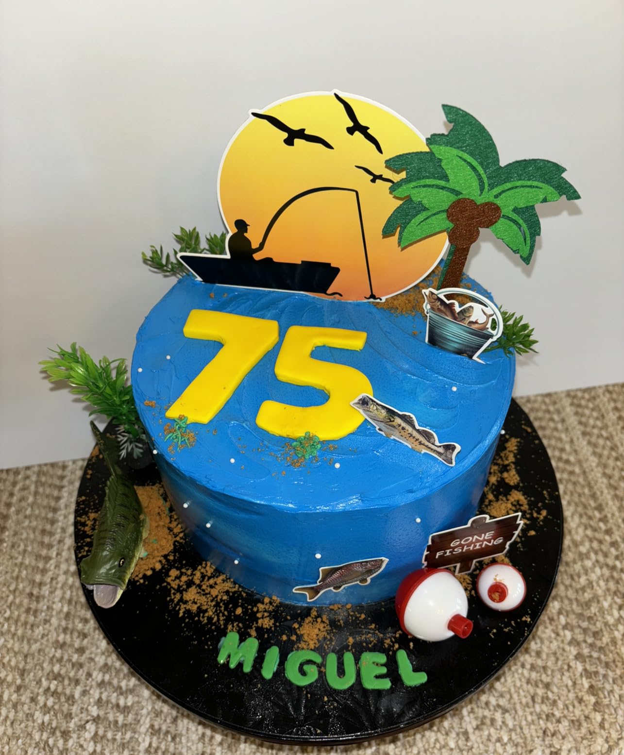 Amazon.com: 17 PCS Gone Fishing Cake Topper Fish Cake Topper Fisherman ...