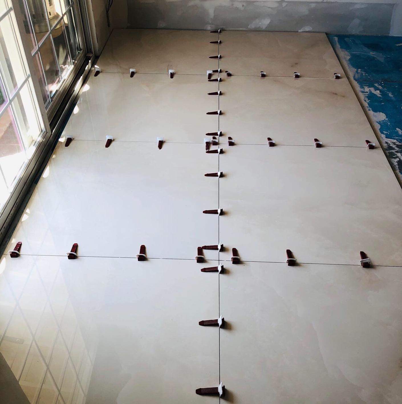 Perfect Level Master 300pcs T-Lock Tile Leveling System Wedges Kit ...